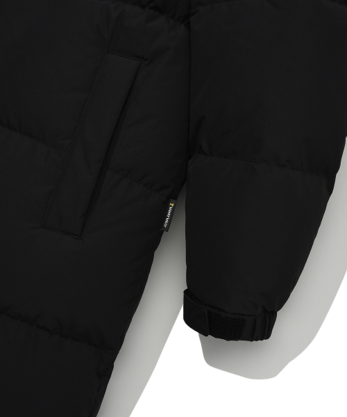 MUSINSA | WACKY WILLY Logo Wappen Hood Long Down Jumper Black