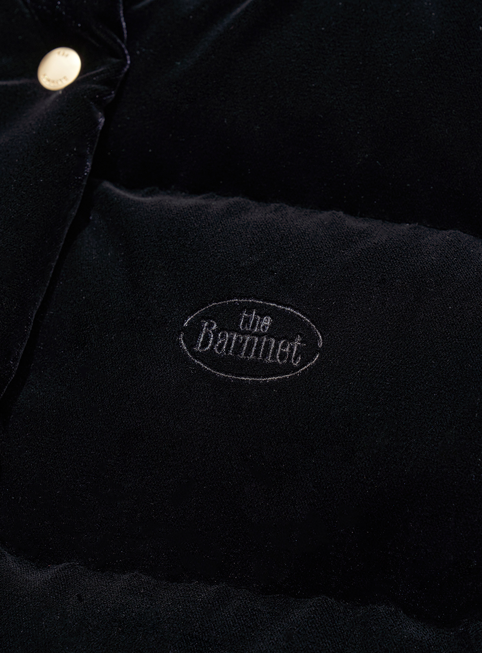더바넷(THEBARNNET) Little Black Velvet Goose Puffer Jacket - 사이즈 & 후기 | 무신사