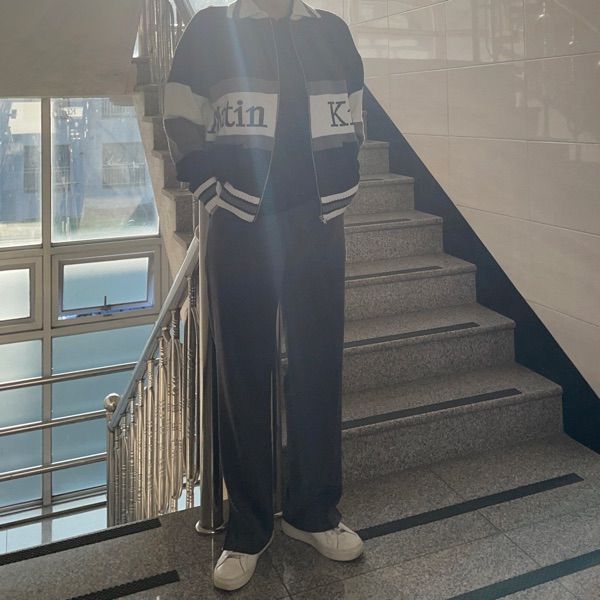 MUSINSA | MATIN KIM SPELL COLLAR ZIP CARDIGAN IN NAVY MUSINSA | MATIN KIM SPELL COLLAR ZIP CARDIGAN IN NAVY