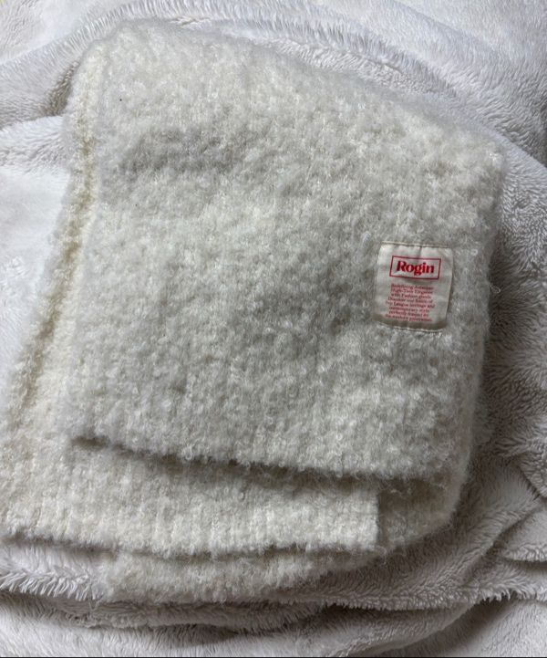 MUSINSA | ROGIN Fleece Essential Muffler Ivory