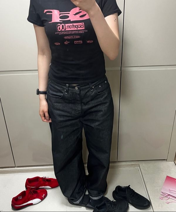 MUSINSA公式 | ESCAPEFROM ESCF Logo Collage Print Slim Fit Short Sleeve ...