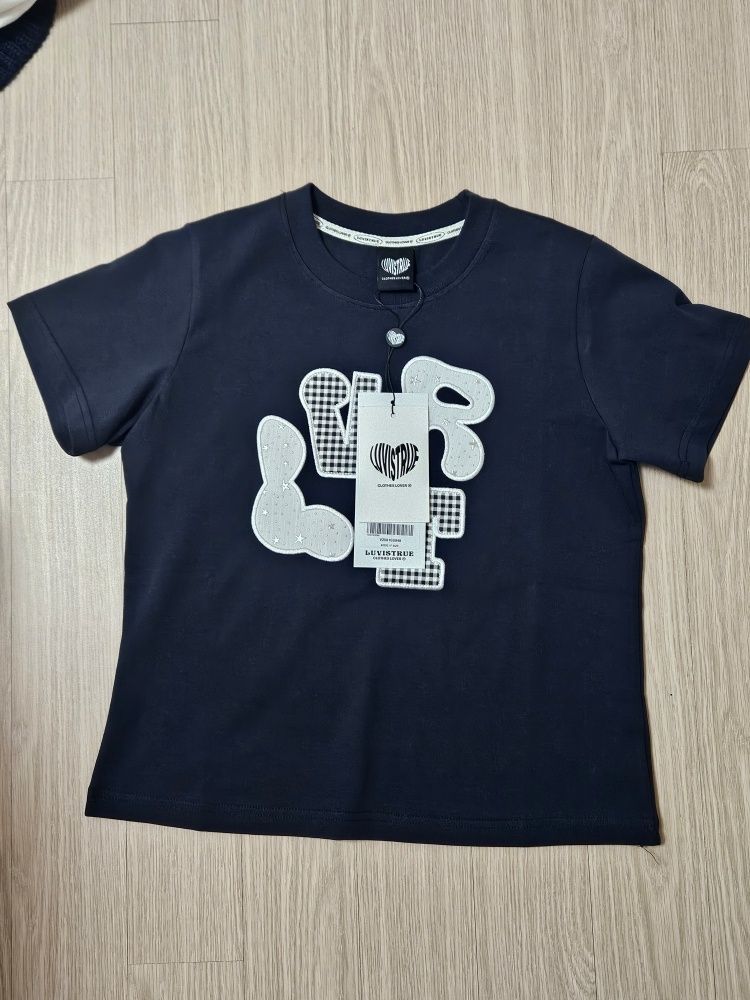 MUSINSA公式 | LUV IS TRUE LVTR PATCH TEE(WHITE)