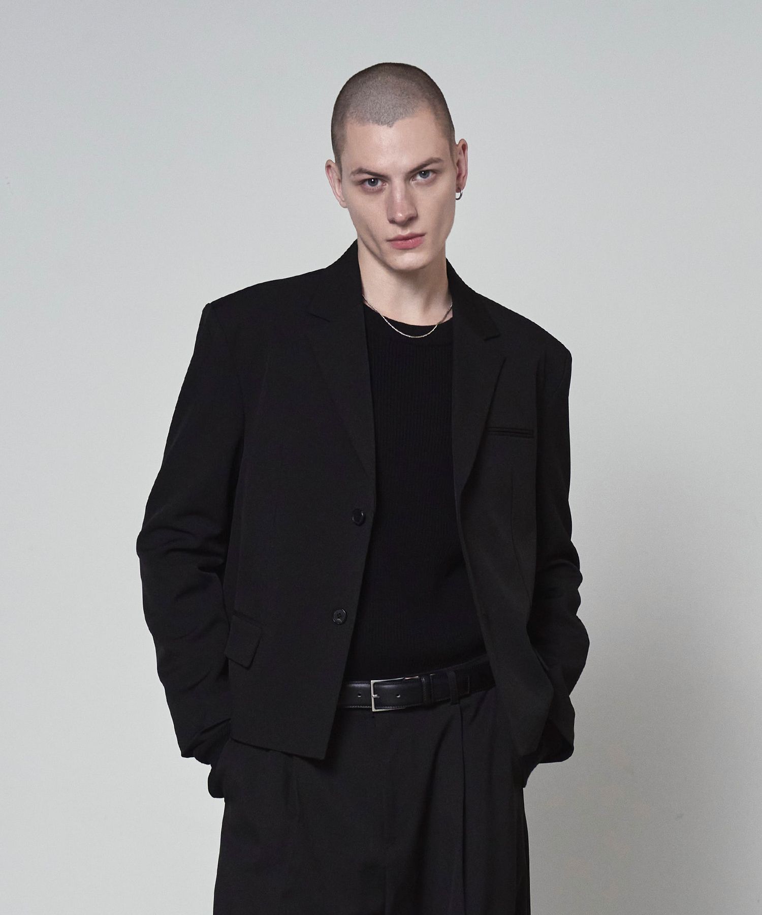 MUSINSA | HYOJI Unique 2 Button Crop Jacket (3 Colors)