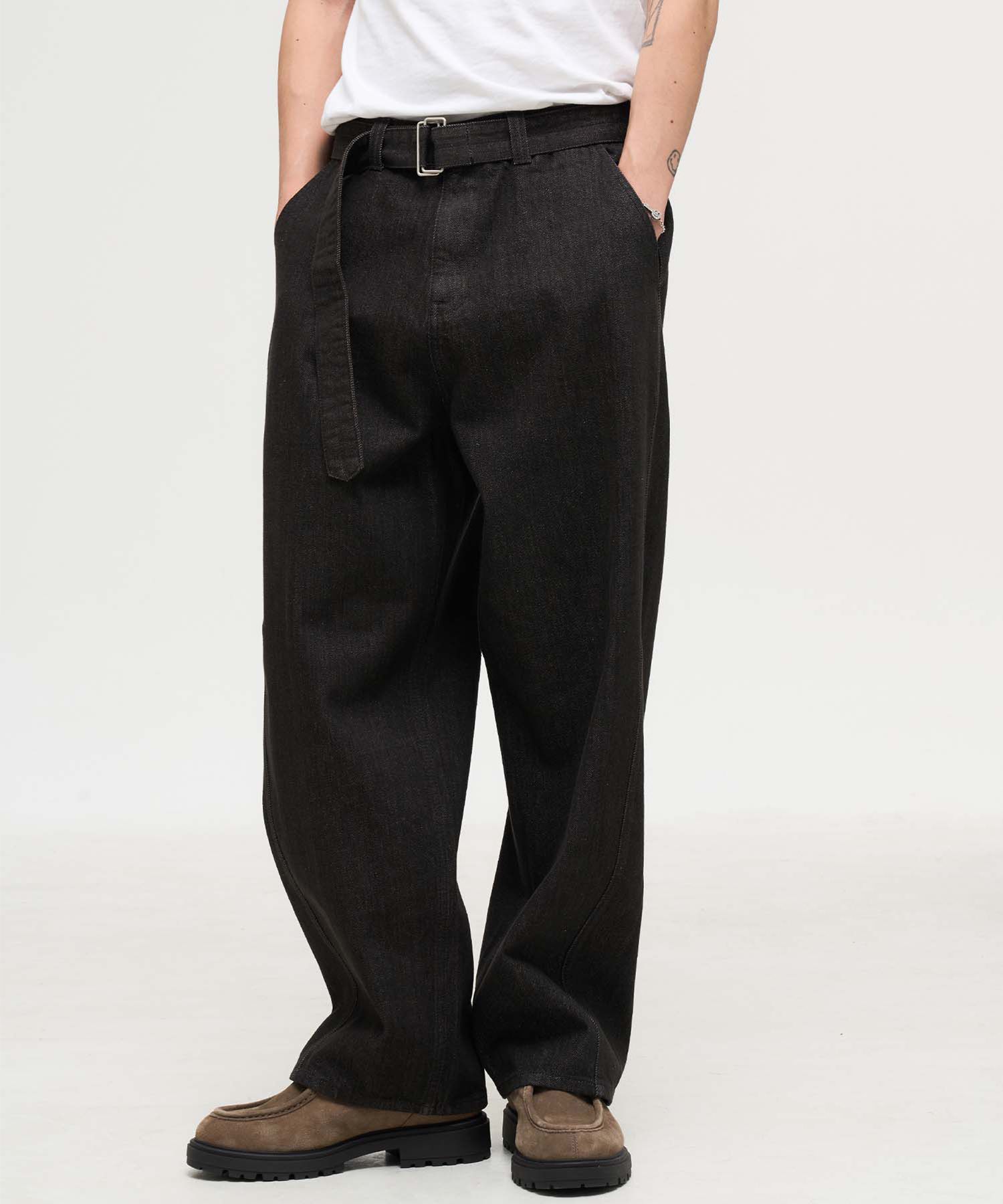 MUSINSA | PLAC [MERGO X FLACK] Belted Curved Denim Pants K57 Black