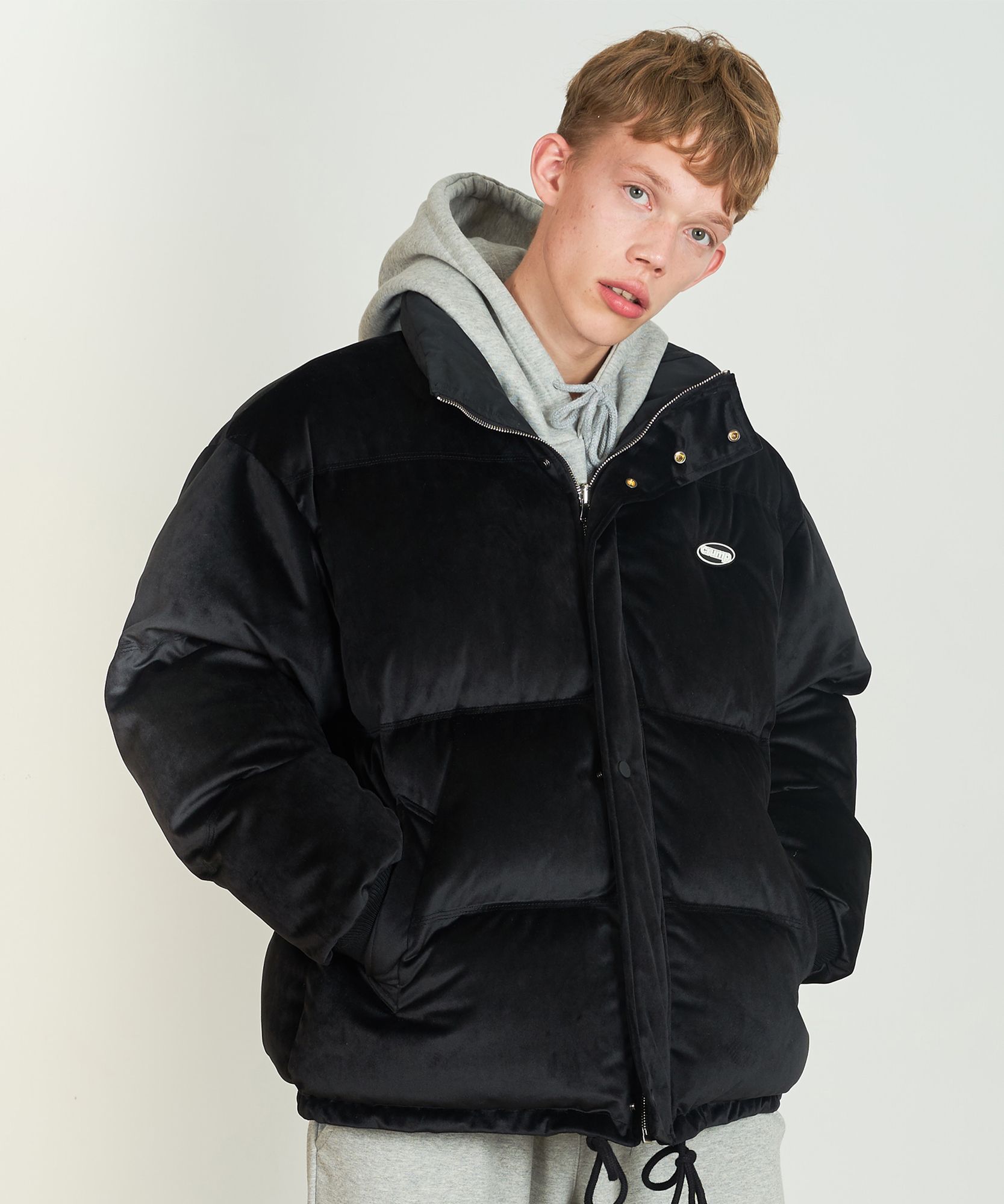 MUSINSA | CRUMP VELVET REVERSIBLE DUCK DOWN SHORT PADDING (CO0032)