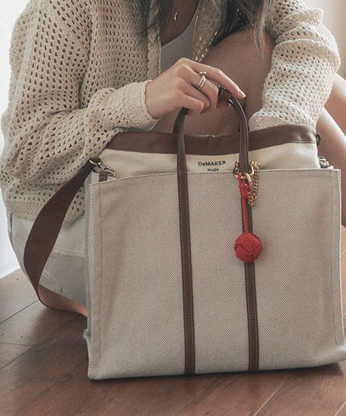 MUSINSA公式 | DEMAKER New vase bag-caramel cafe