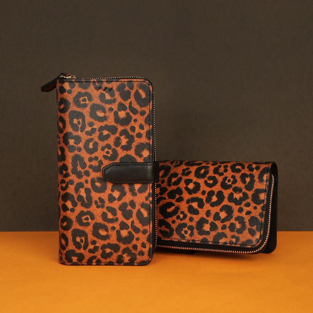 MUSINSA | DESIGNSKIN Common Double Zipper Pocket Leopard Wallet Cell ...