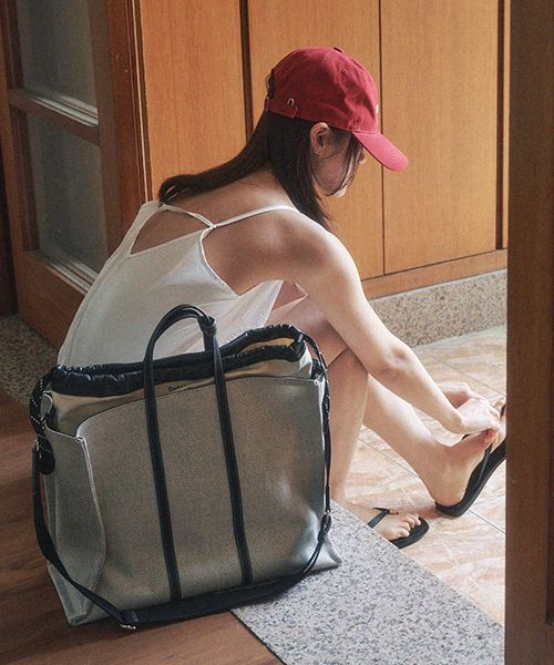 MUSINSA公式 | DEMAKER Big New vase bag-mixed black