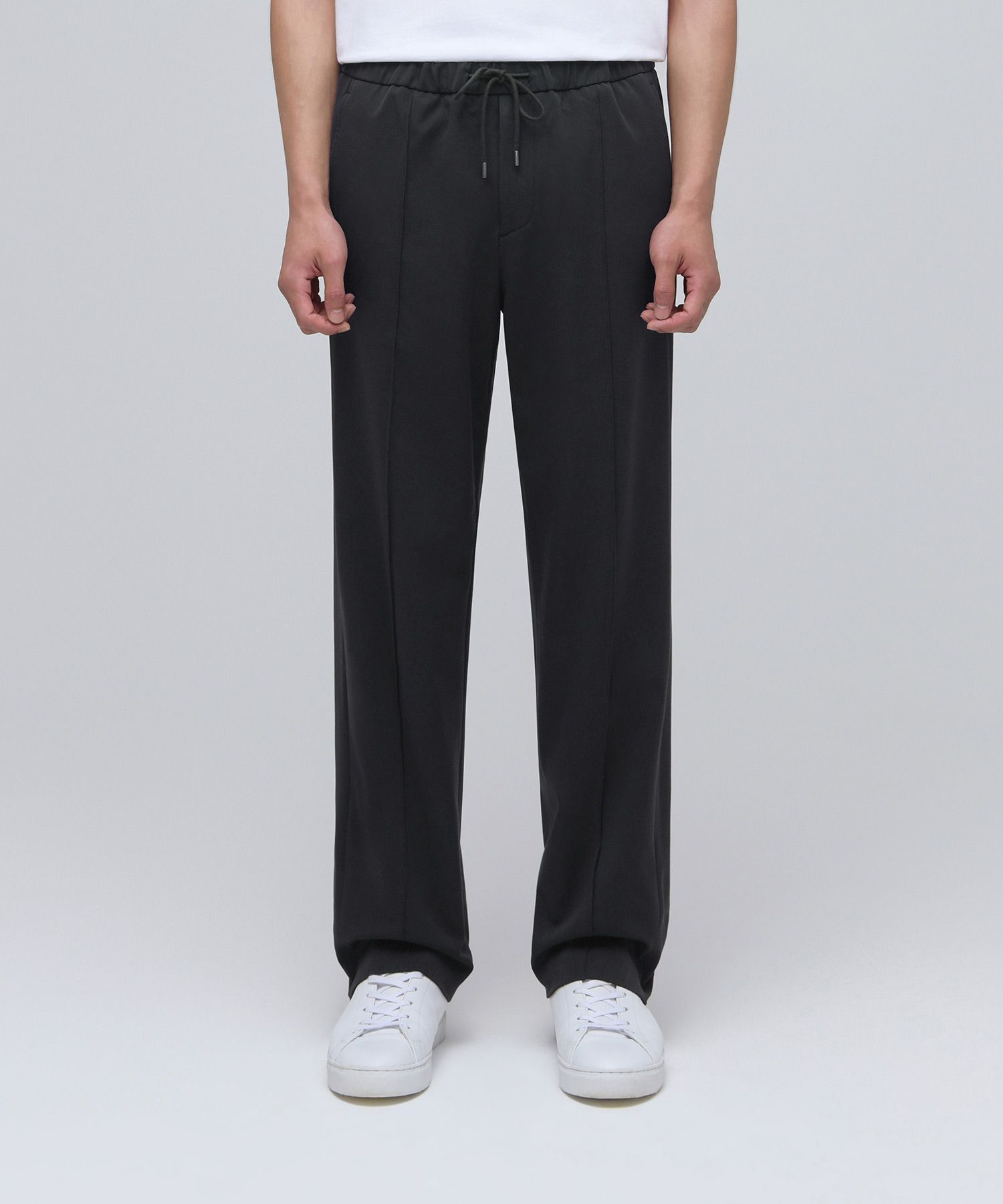 MUSINSA | MUSINSA STANDARD EASY ELASTIC WAIST TRACK SLACKS [DARK GRAY]