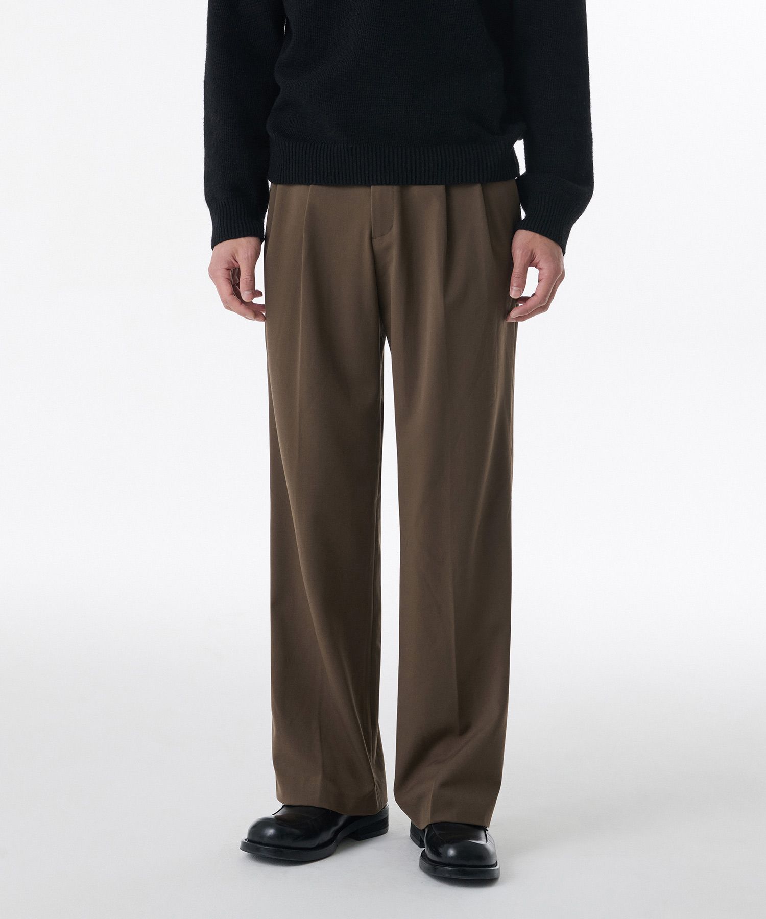 MUSINSA | MUSINSA STANDARD REAL WIDE HIDDEN ELASTIC WAISTBAND SLACKS_BROWN