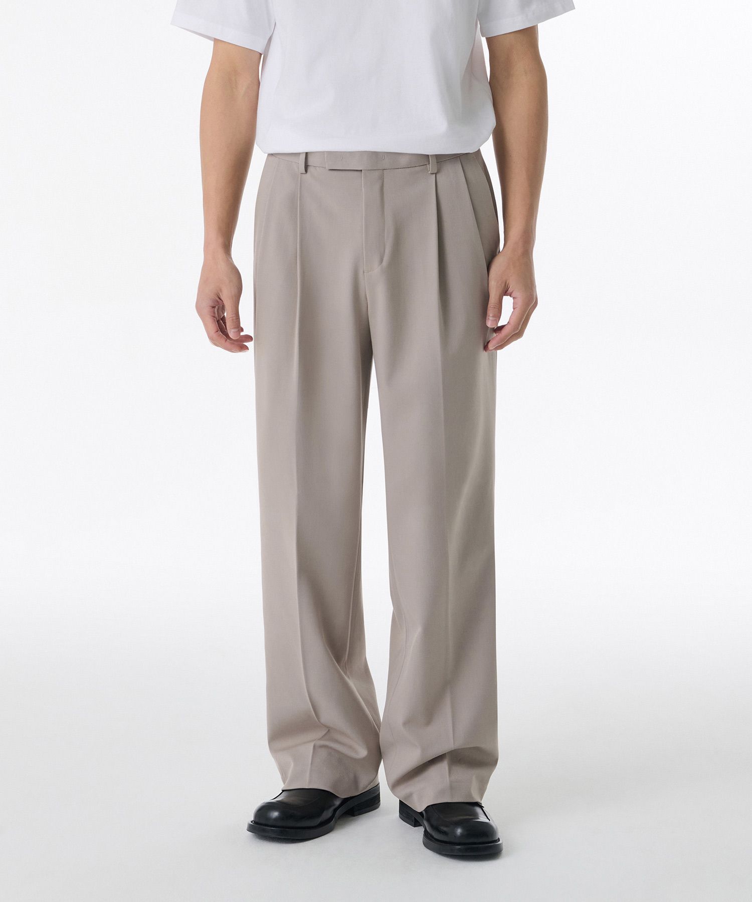 MUSINSA | MUSINSA STANDARD REAL WIDE HIDDEN ELASTIC WAISTBAND SLACKS ...