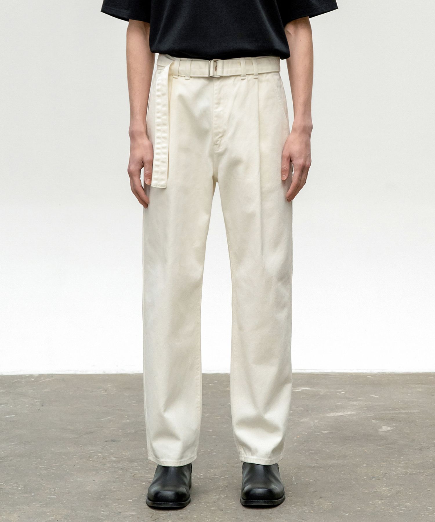 MUSINSA | INSILENCE GARMENT DYED BELTED DENIM PANTS CREAM