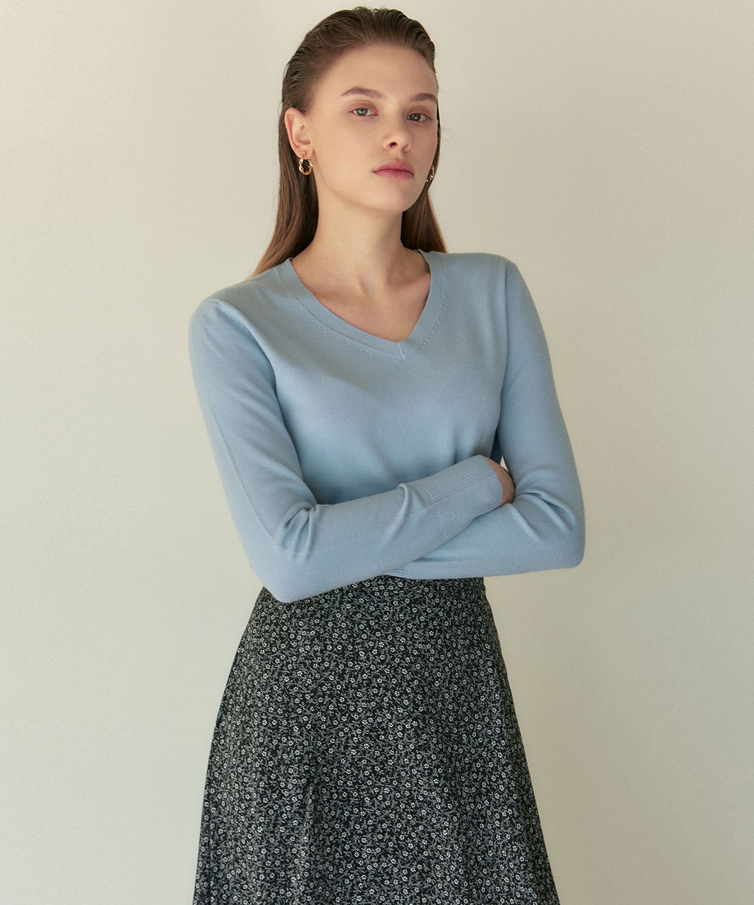 MUSINSA | NICK&NICOLE SOFT V NECK KNIT_SKY BLUE