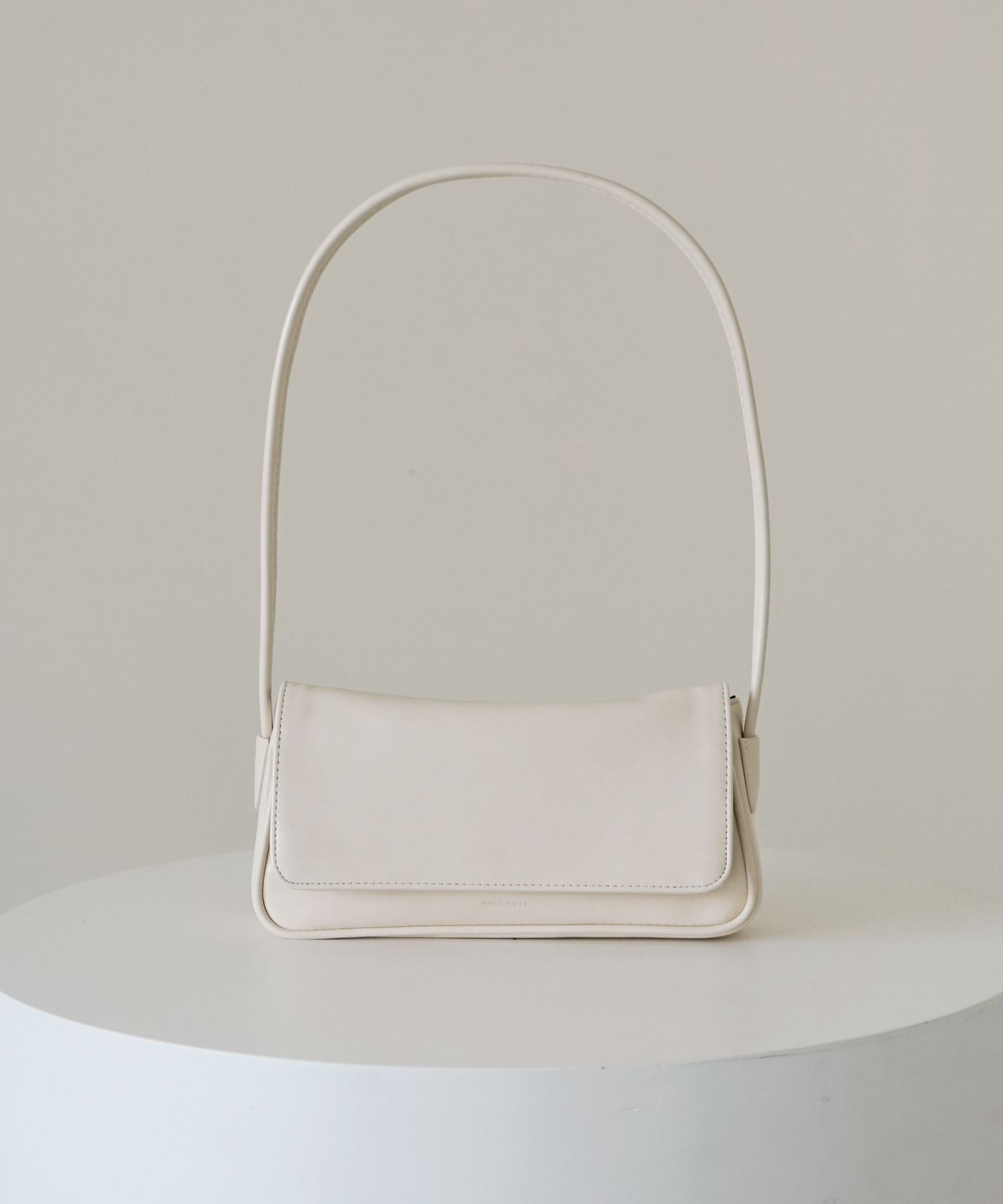MUSINSA | ECRIT Baguette Bag - Ivory