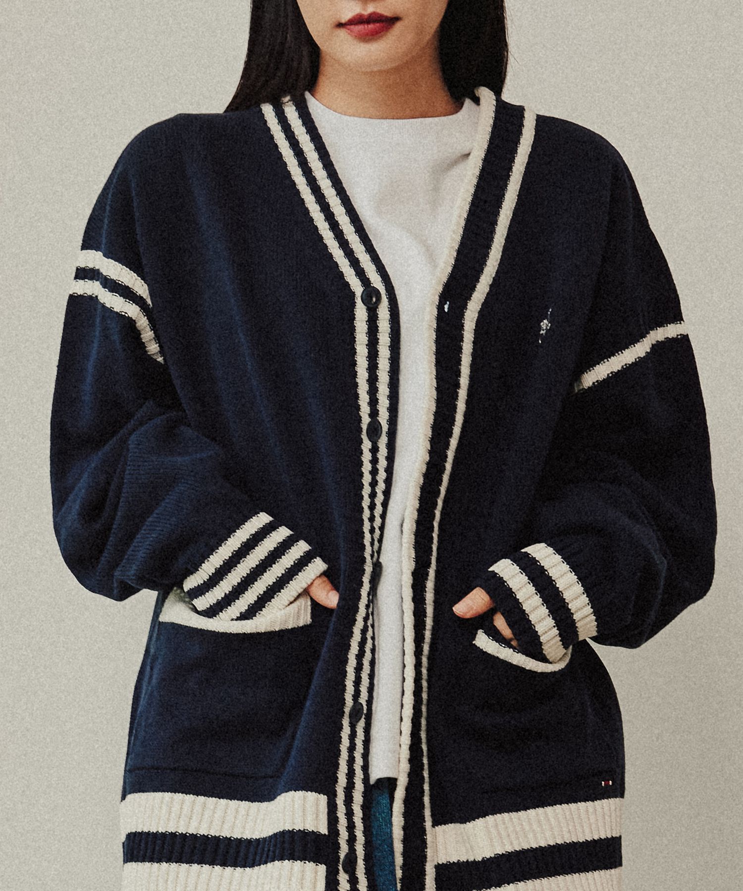 MUSINSA | ROMANTIC CROWN PREPPY KNIT CARDIGAN_NAVY