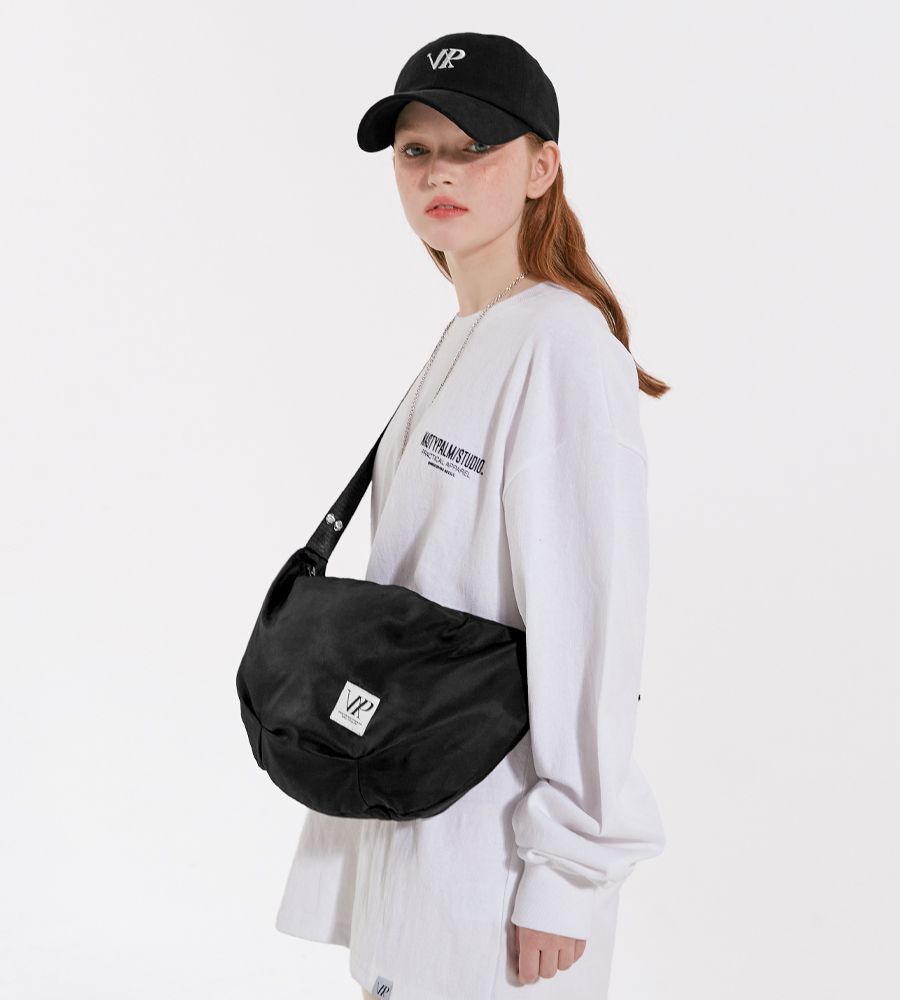 MUSINSA | NP STUDIO NP Brooch Waist Bag Black