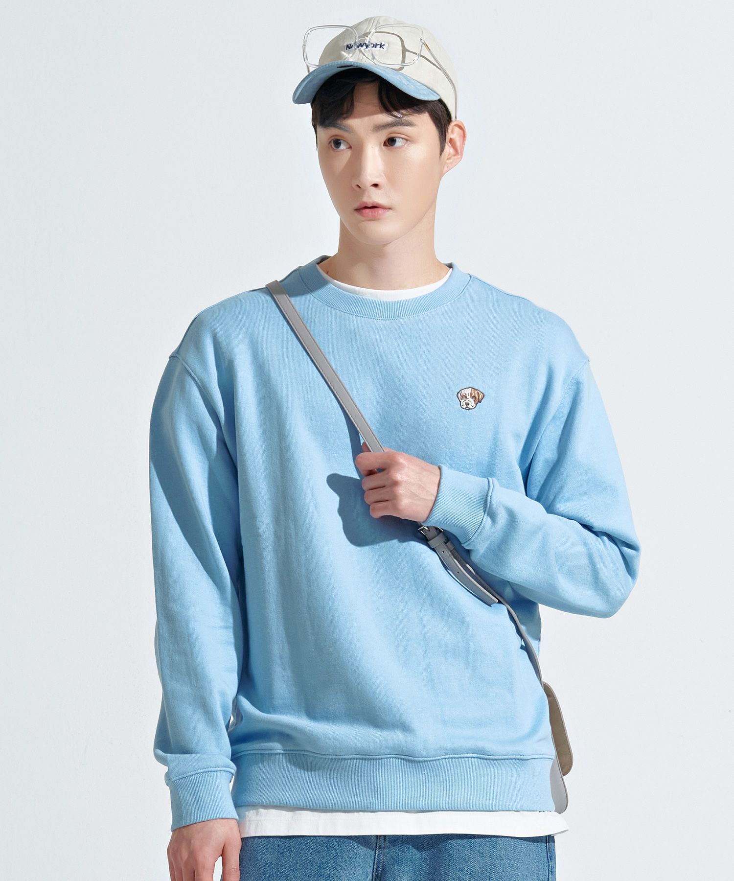 MUSINSA | CHASECULT Unisex Character Wappen Point Sweatshirt - BARU5115B1D
