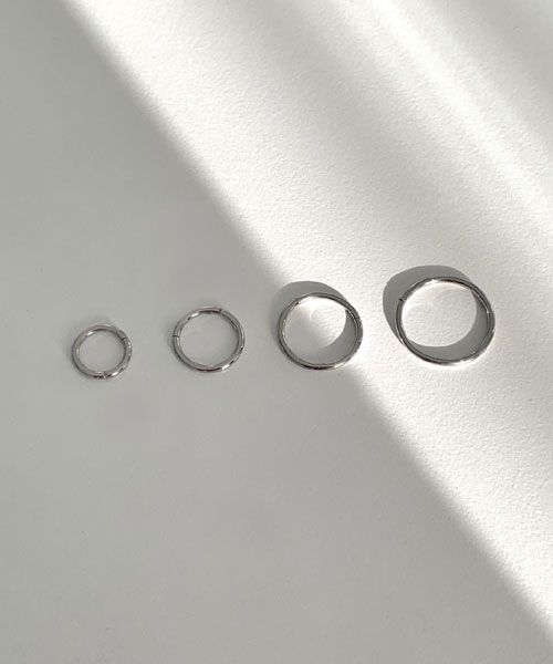 MUSINSA | VINEDEW Ultra Slim Surgical Steel Segment Piercing P104