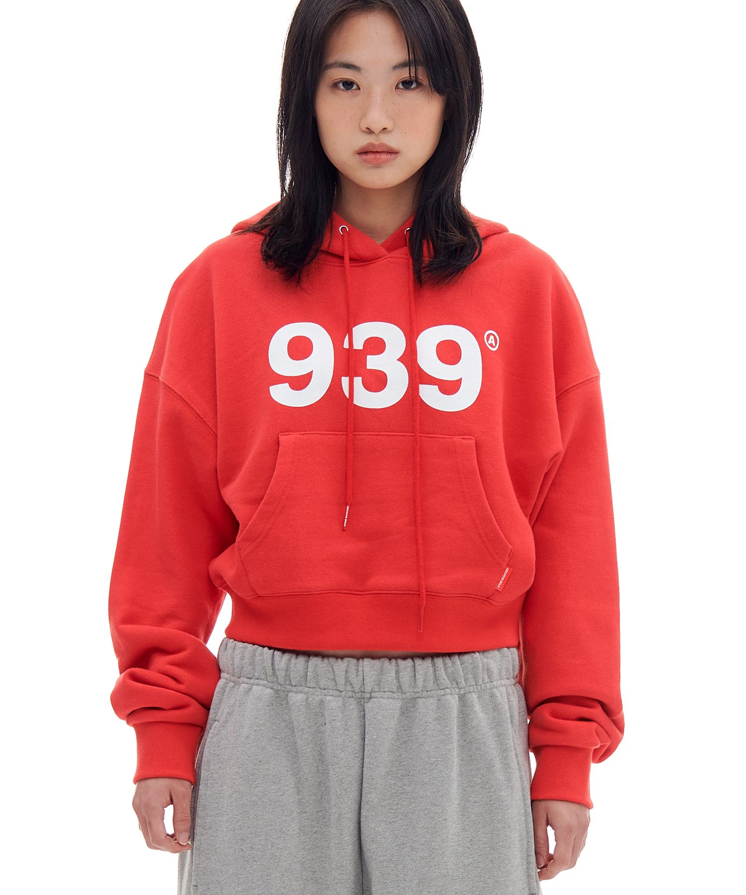 MUSINSA | ARCHIVE BOLD 939 LOGO CROP HOOD_RED
