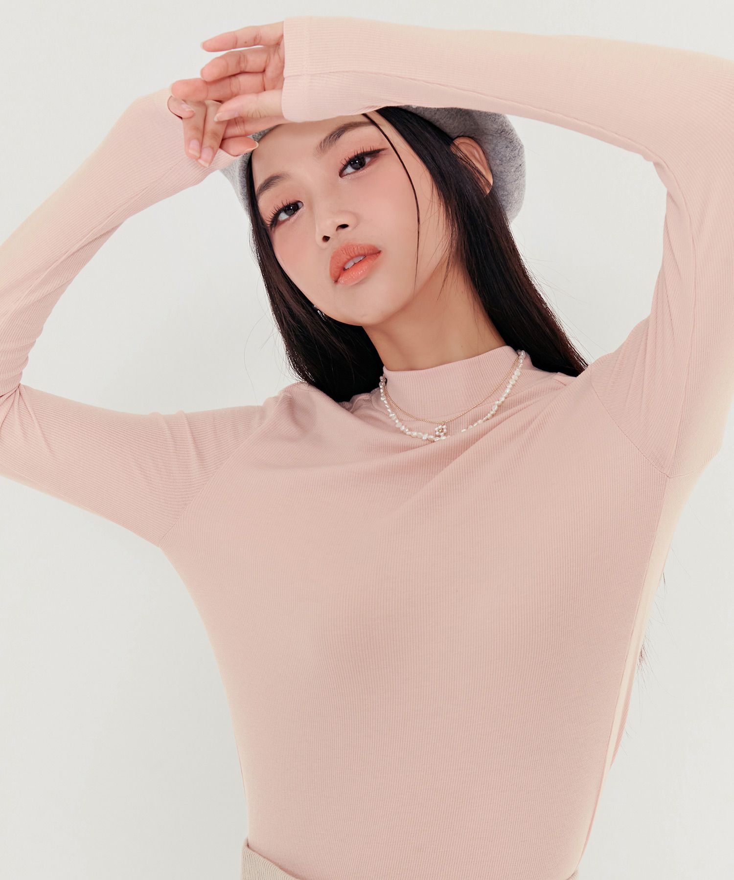 MUSINSA | CHASECULT Women's Basic Half Neck T-Shirt - BFZG5108C0P