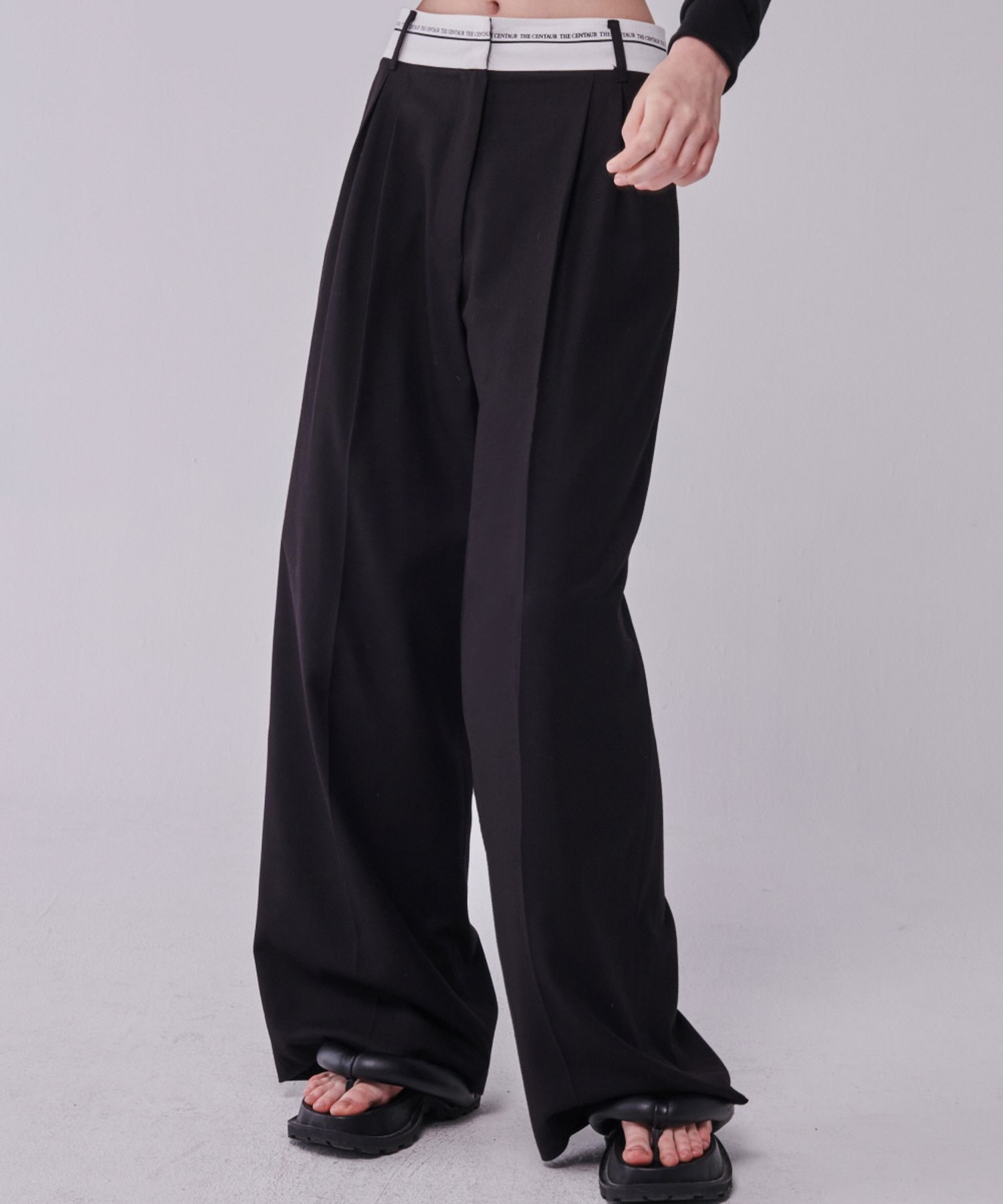 MUSINSA | CENTAUR.KR PANTS LOW RISE PINTUCK_BLACK