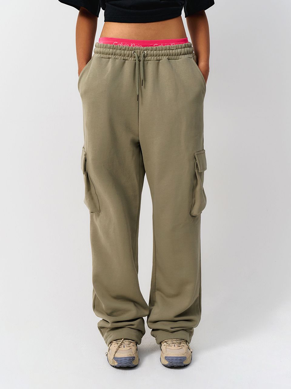 MUSINSA | L.E.E.Y STRING CARGO JOGGER PANTS KHAKI