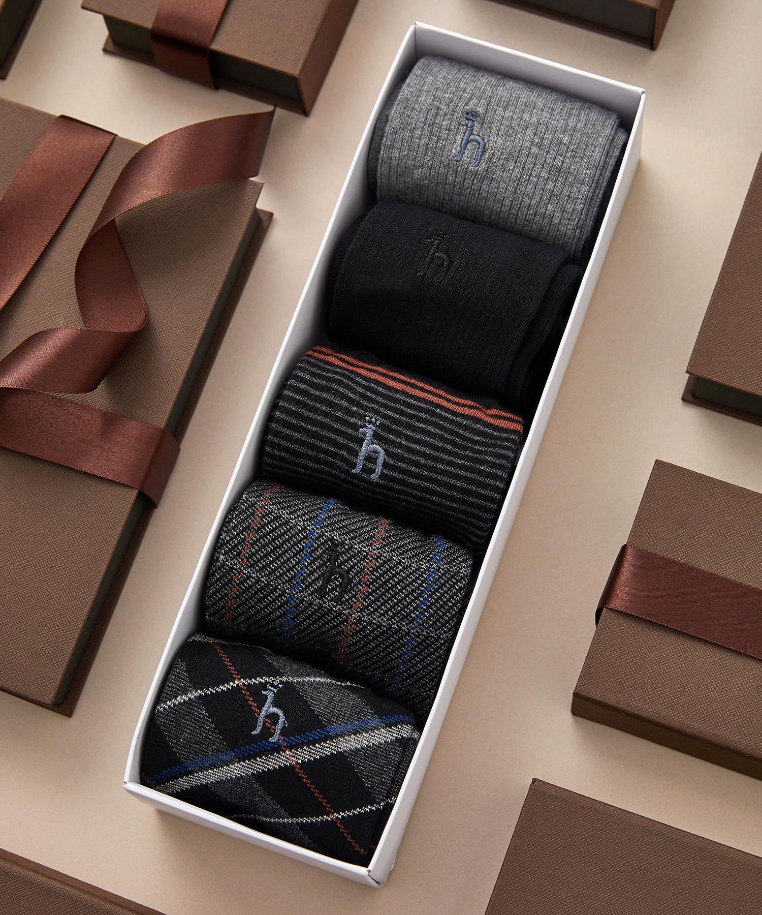 MUSINSA | HAZZYS MEN ACC Men's Puppy embroidered cotton mixed spinning long neck socks 5p set