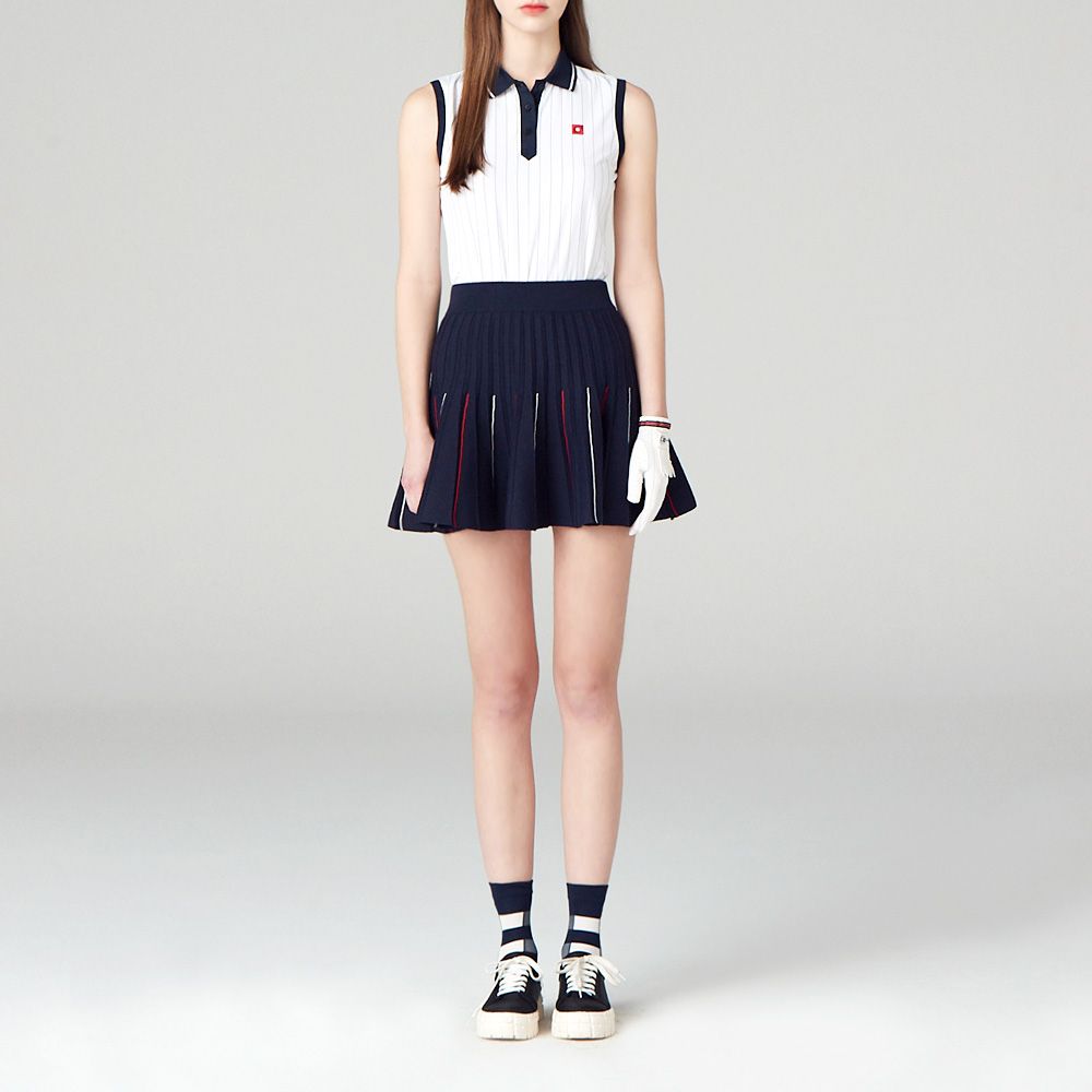 MUSINSA | ONOFF Women's Tri-Color Pleated Knit Skirt with Inner Shorts ...