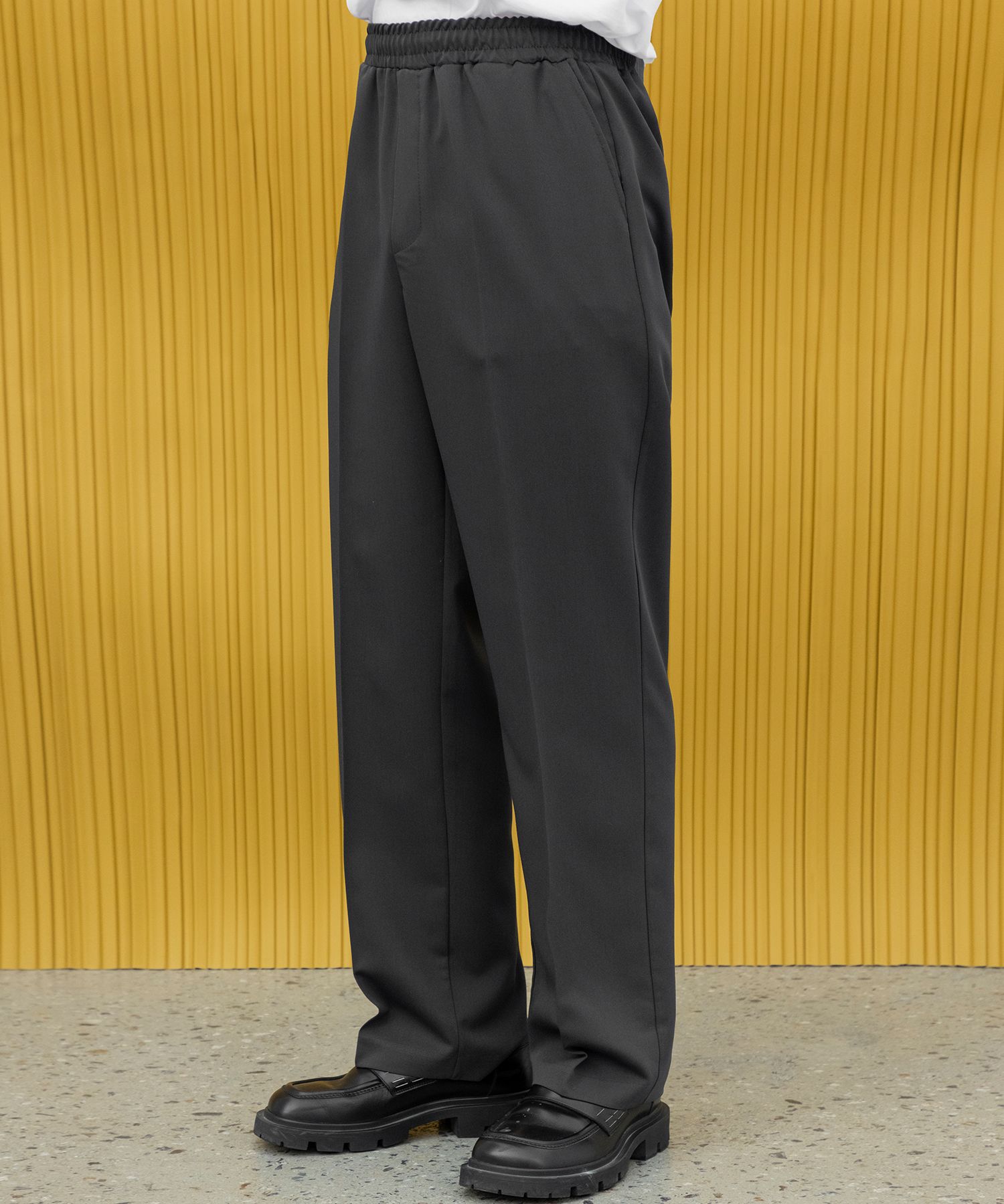 MUSINSA | SIGNATURE Unisex Wide Elasticated Slacks [Gray]