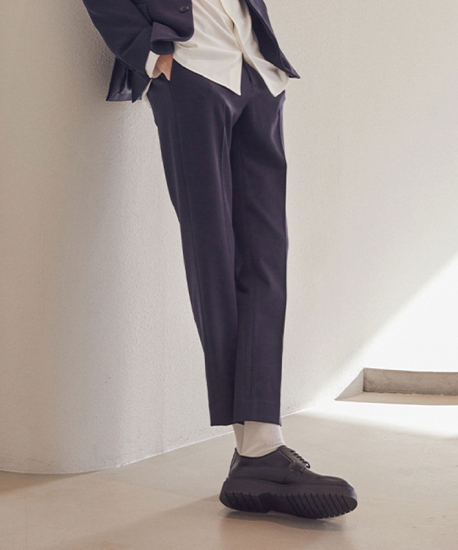 MUSINSA | AD HOC Men's Elastic Band Tapered Fit Slacks (NAVY)