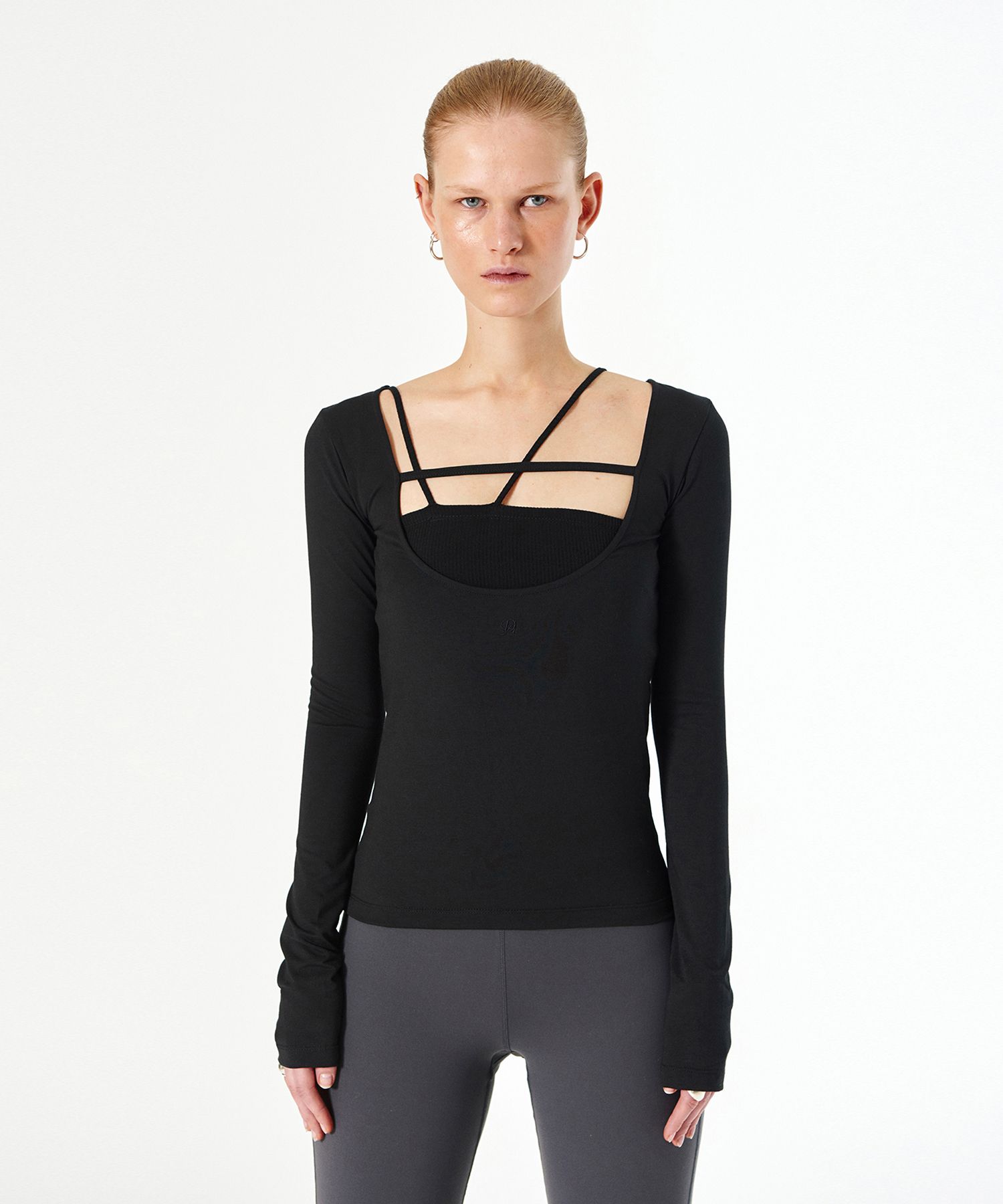 MUSINSA | DIAGONAL DEEP BACK STRAP T-Shirt (black)