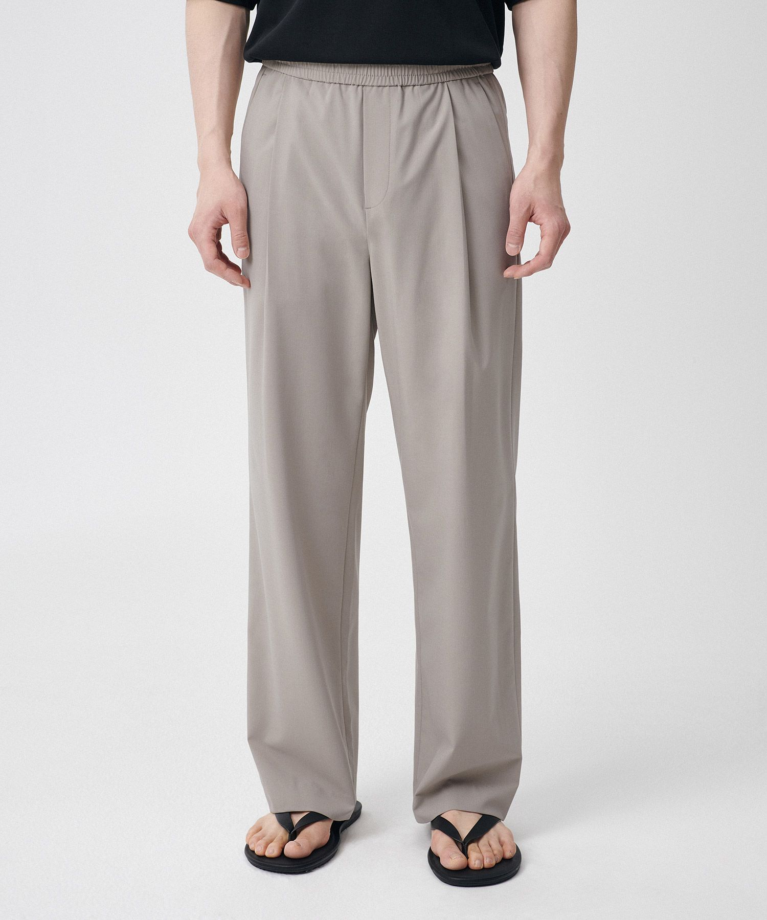 MUSINSA | MUSINSA STANDARD [Cool Standard] One Tuck Wide Banding Slacks ...