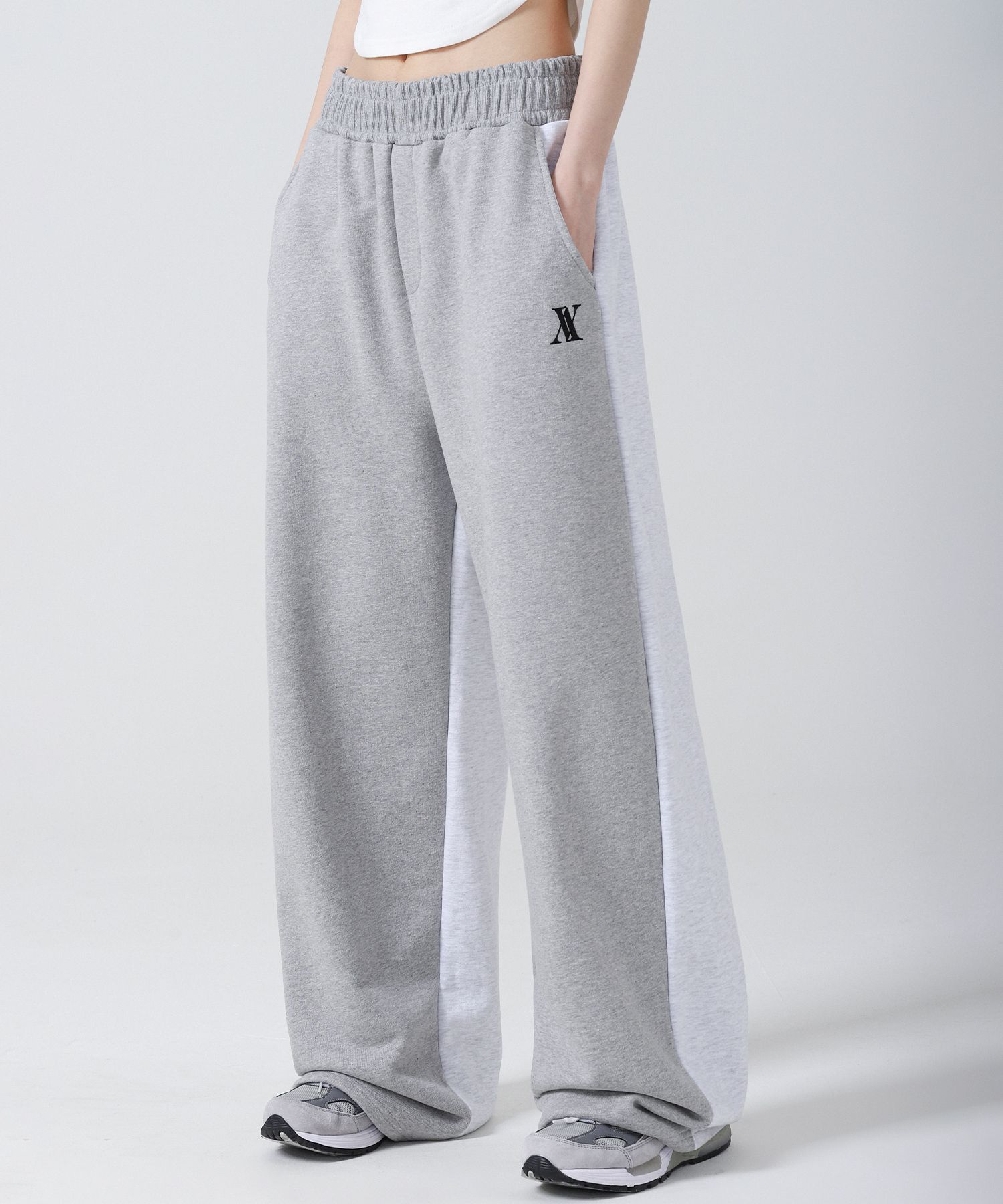 MUSINSA | AVANDRESS Reverse wide training pants GRAY