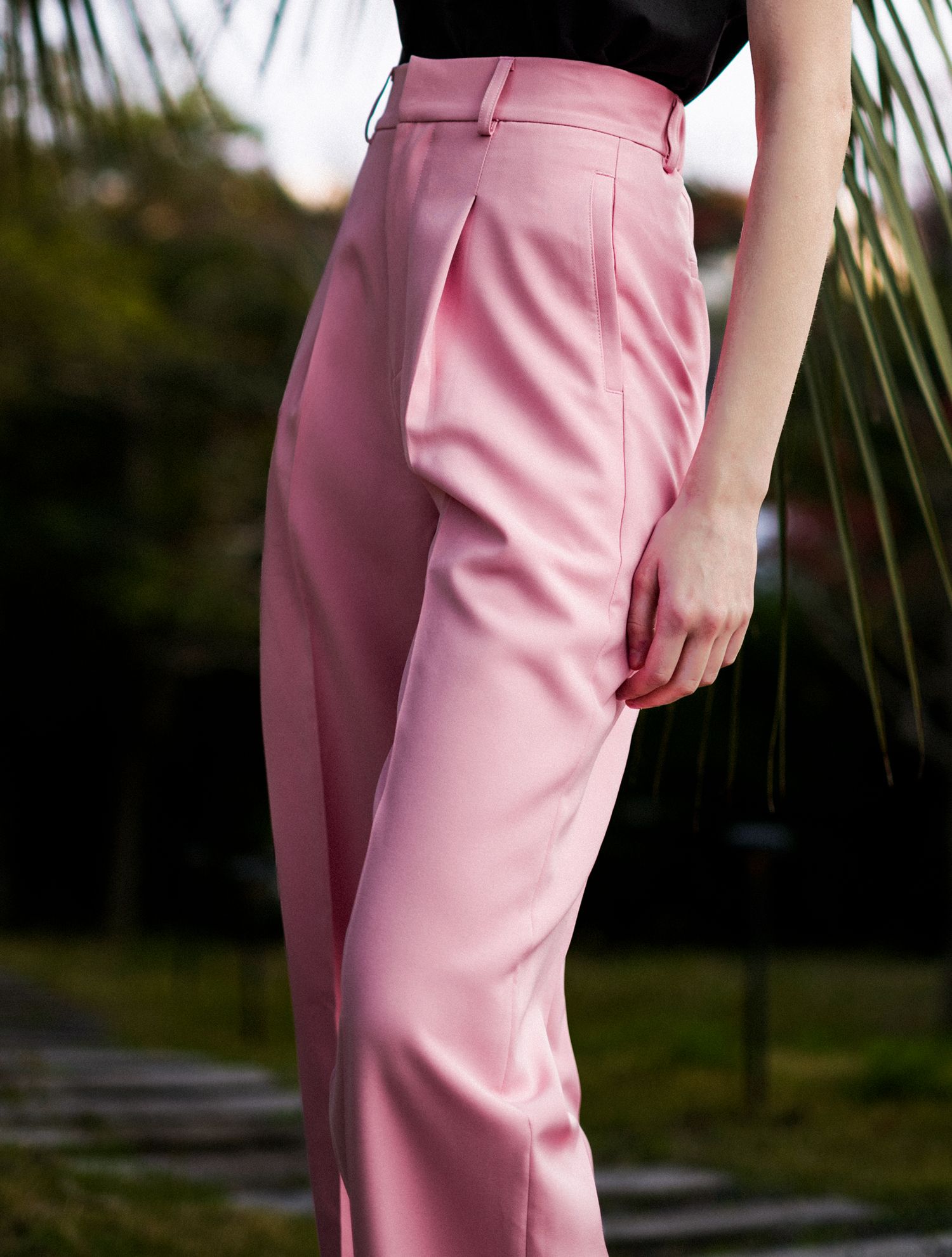 MUSINSA | GENERAL IDEA Soft Wide Slacks [PINK] / WBC1L11507