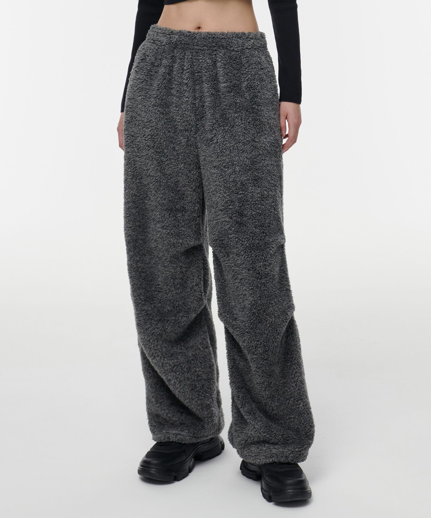 MUSINSA | MUSINSA STANDARD WOMAN Women's Shaggy Fleece Wide Lounge ...