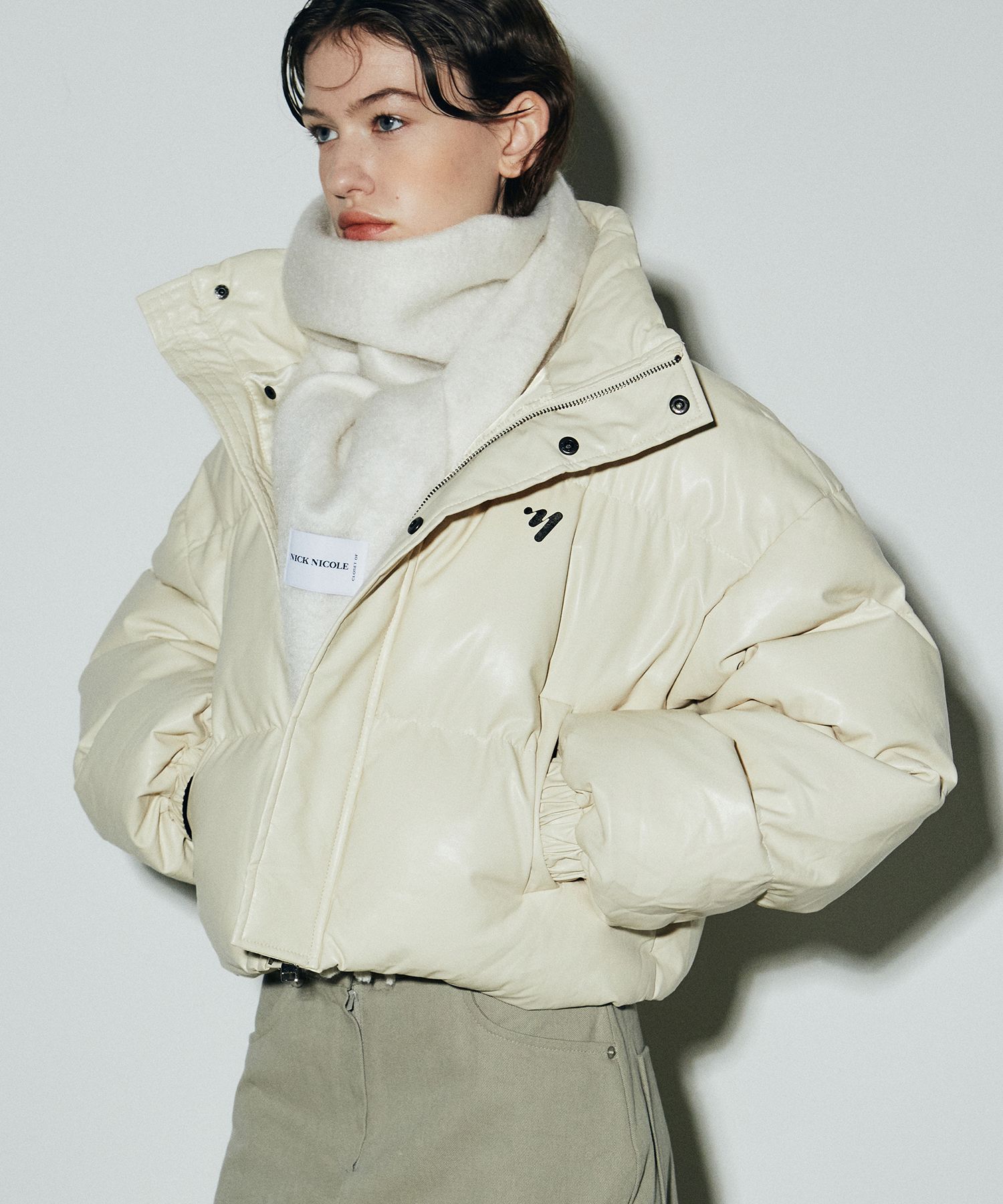 MUSINSA公式 | NICK&NICOLE LEATHER CROP PUFFER PADDING_CREAM