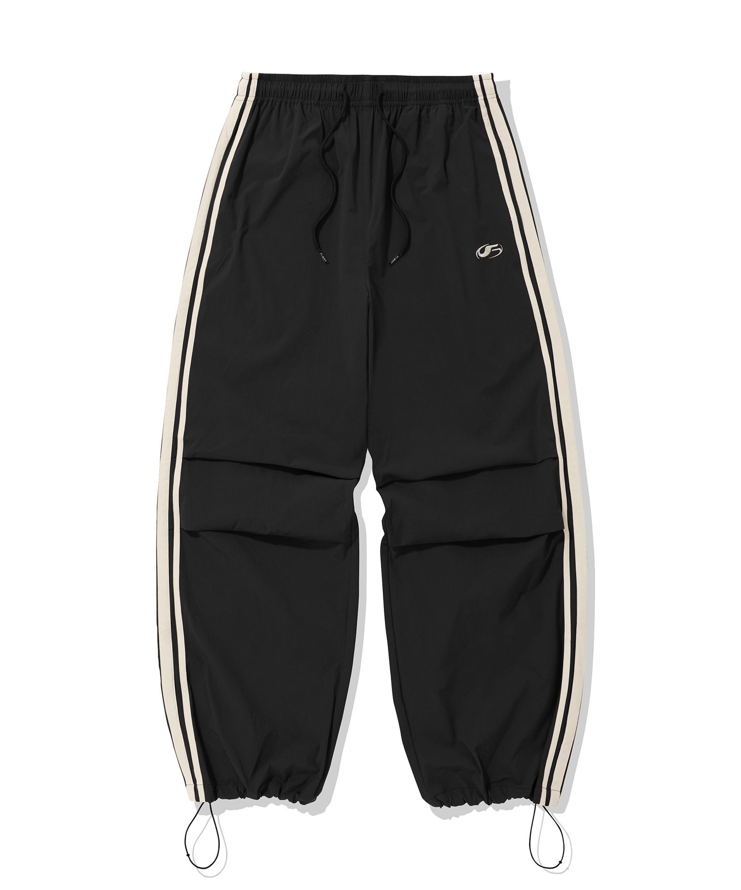 MUSINSA | FILLUMINATE Nylon two-tuck taping pants-black