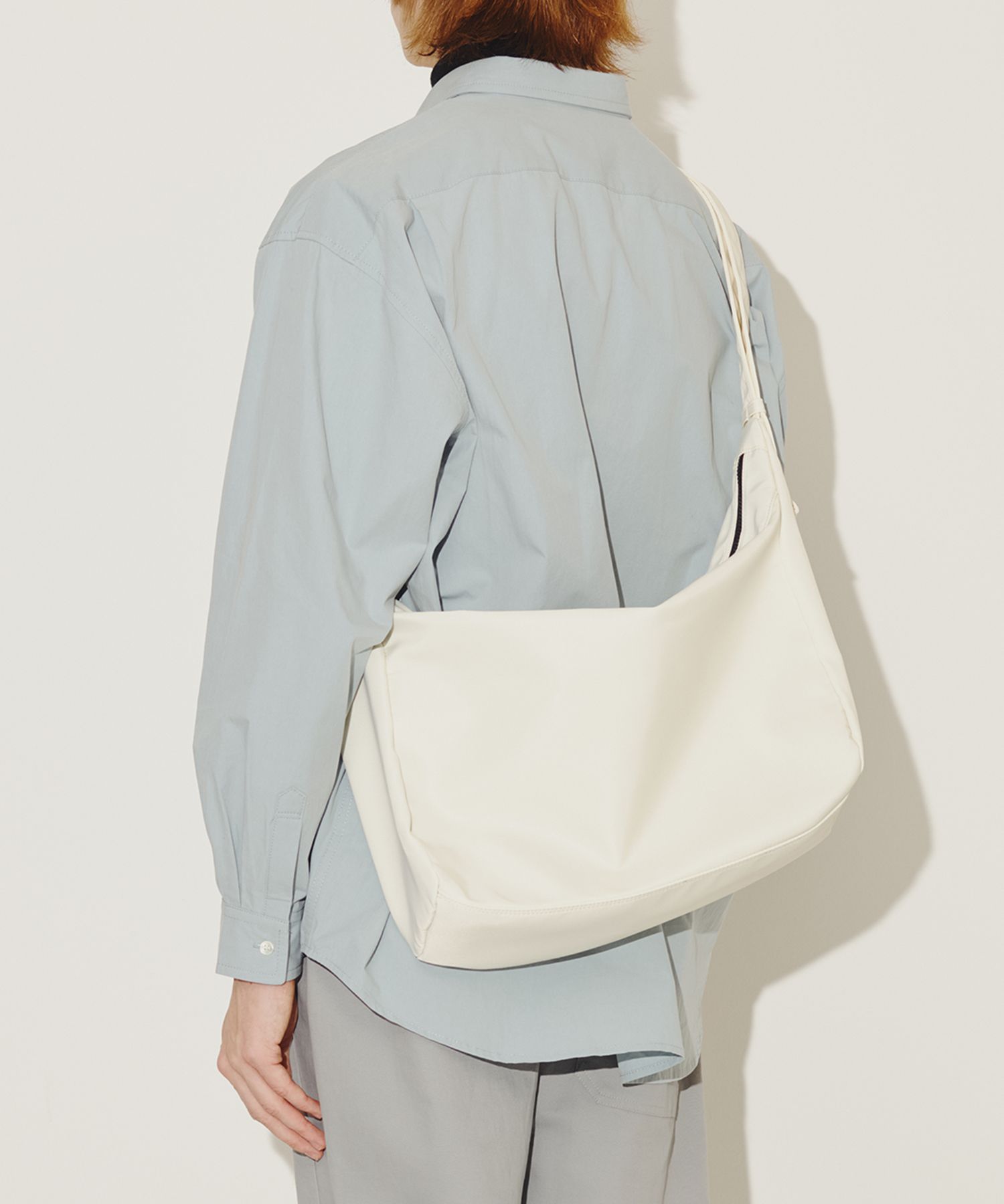 MUSINSA | HAH ARCHIVE Ark Messenger Bag 002 (Ivory)