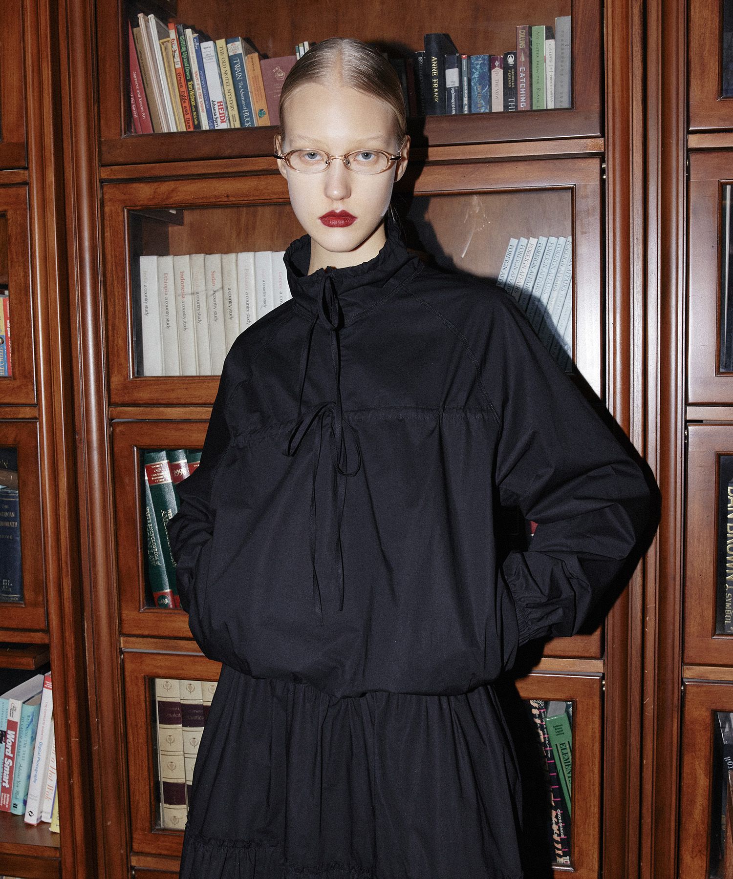 MUSINSA | PIPPET Shirring Cotton Anorak (black)