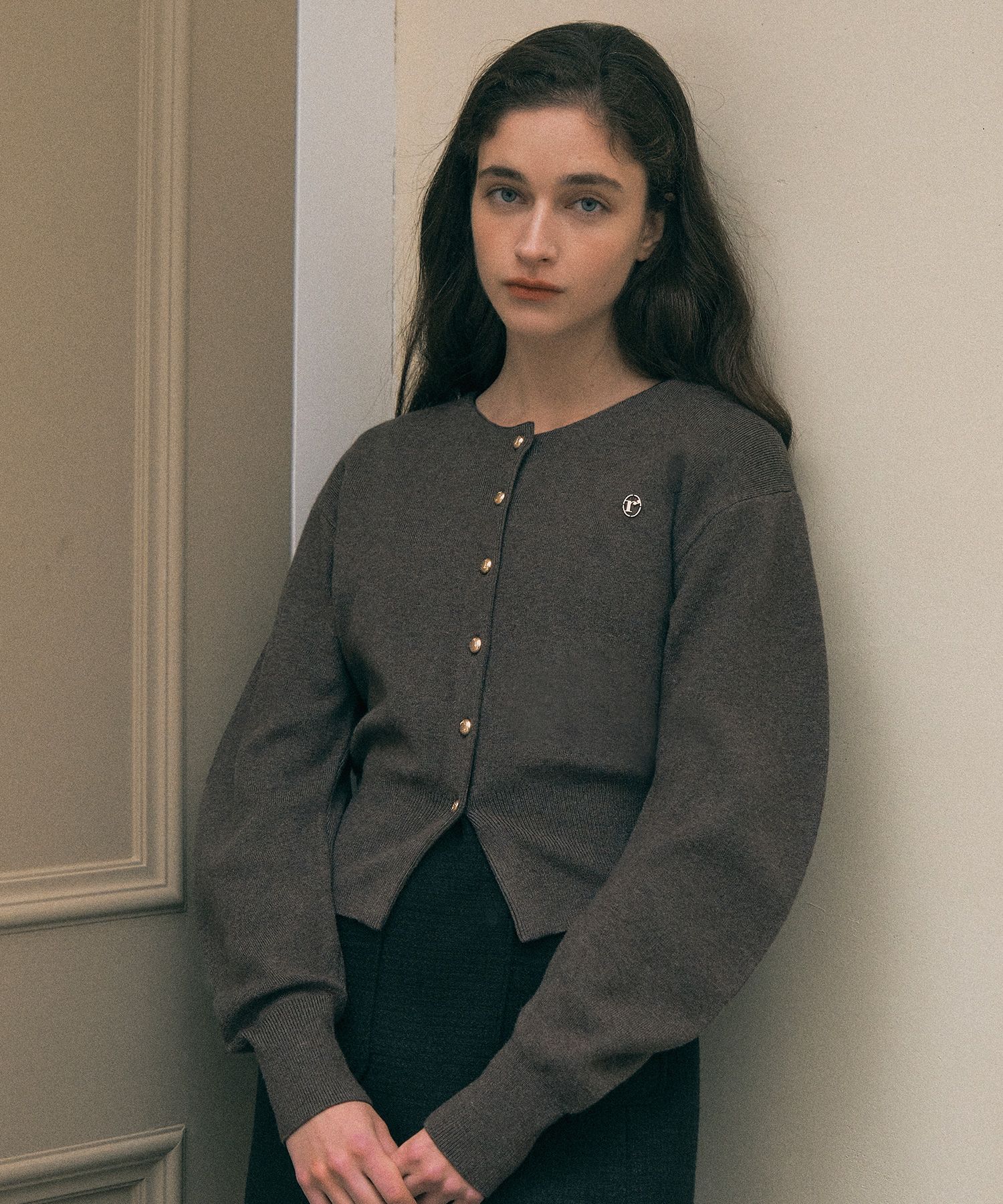 MUSINSA公式 | ROLAROLA ROUND VOLUME SLEEVE CARDIGAN CHARCOAL