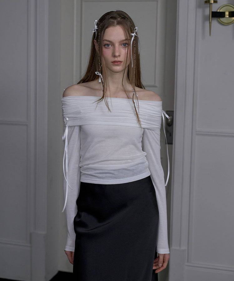 MUSINSA公式 | ROSÉ FRANTZ Ribbon Off Shoulder Long Sleeve [White]