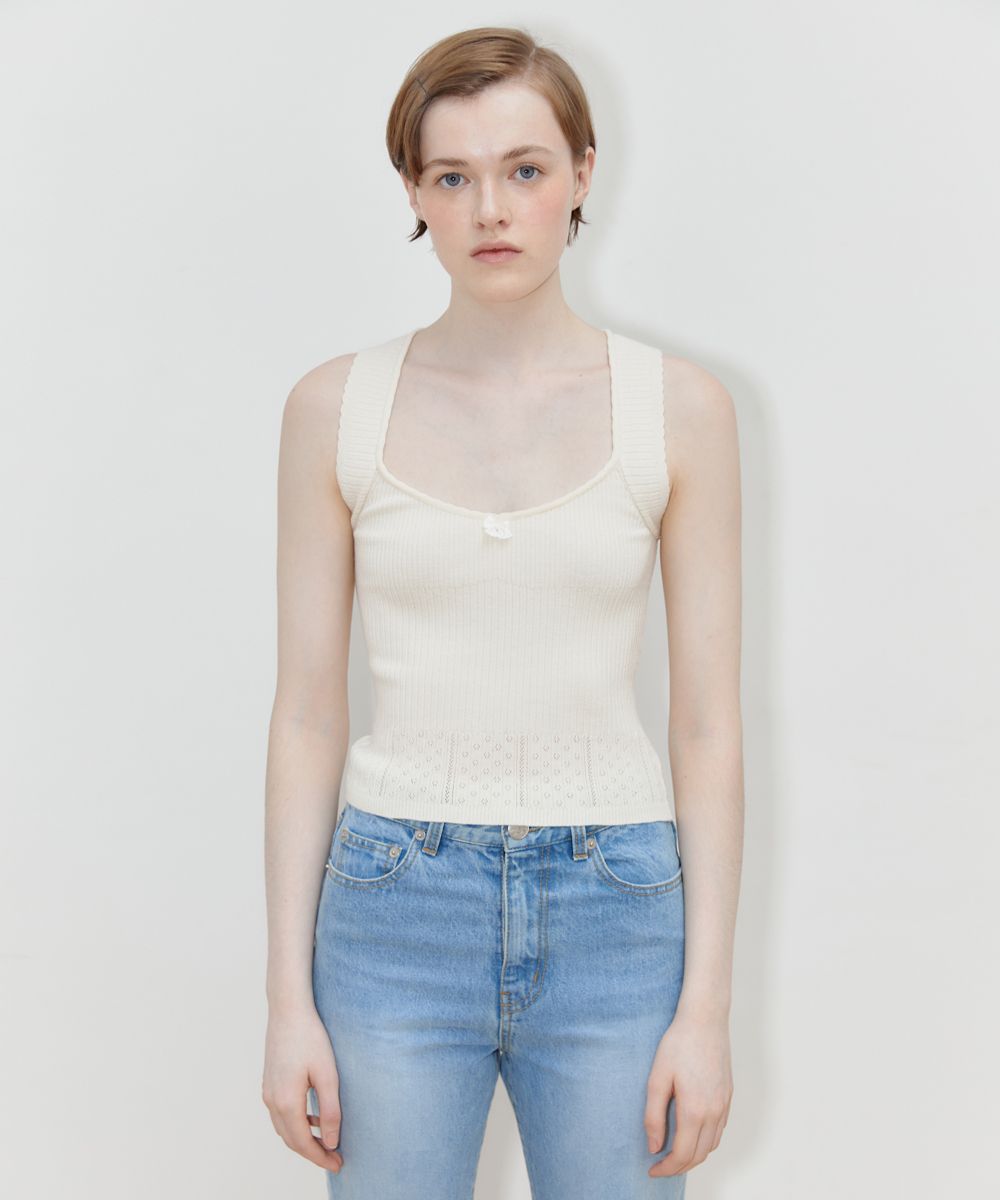 MUSINSA | SINOON SCALLOP PUNCHING KNIT SLEEVELESS (IVORY)