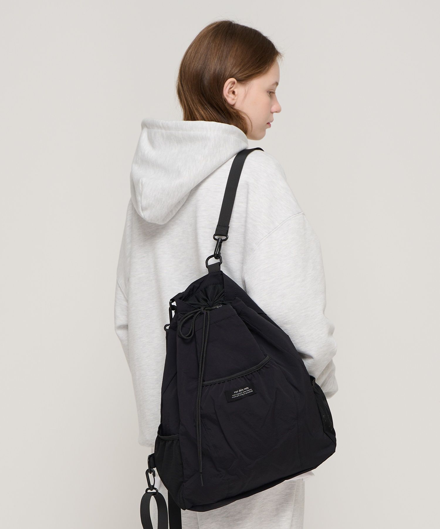 MUSINSA公式 | ROIDESROIS Drawstring backpack (black)