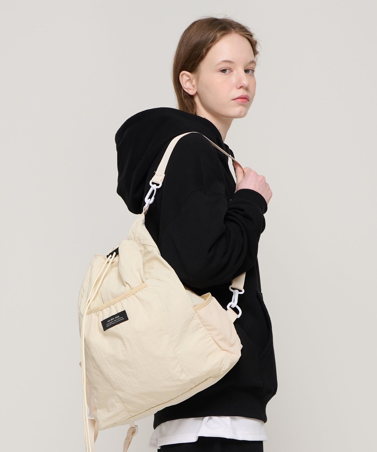 MUSINSA | ROIDESROIS Drawstring backpack (ivory)