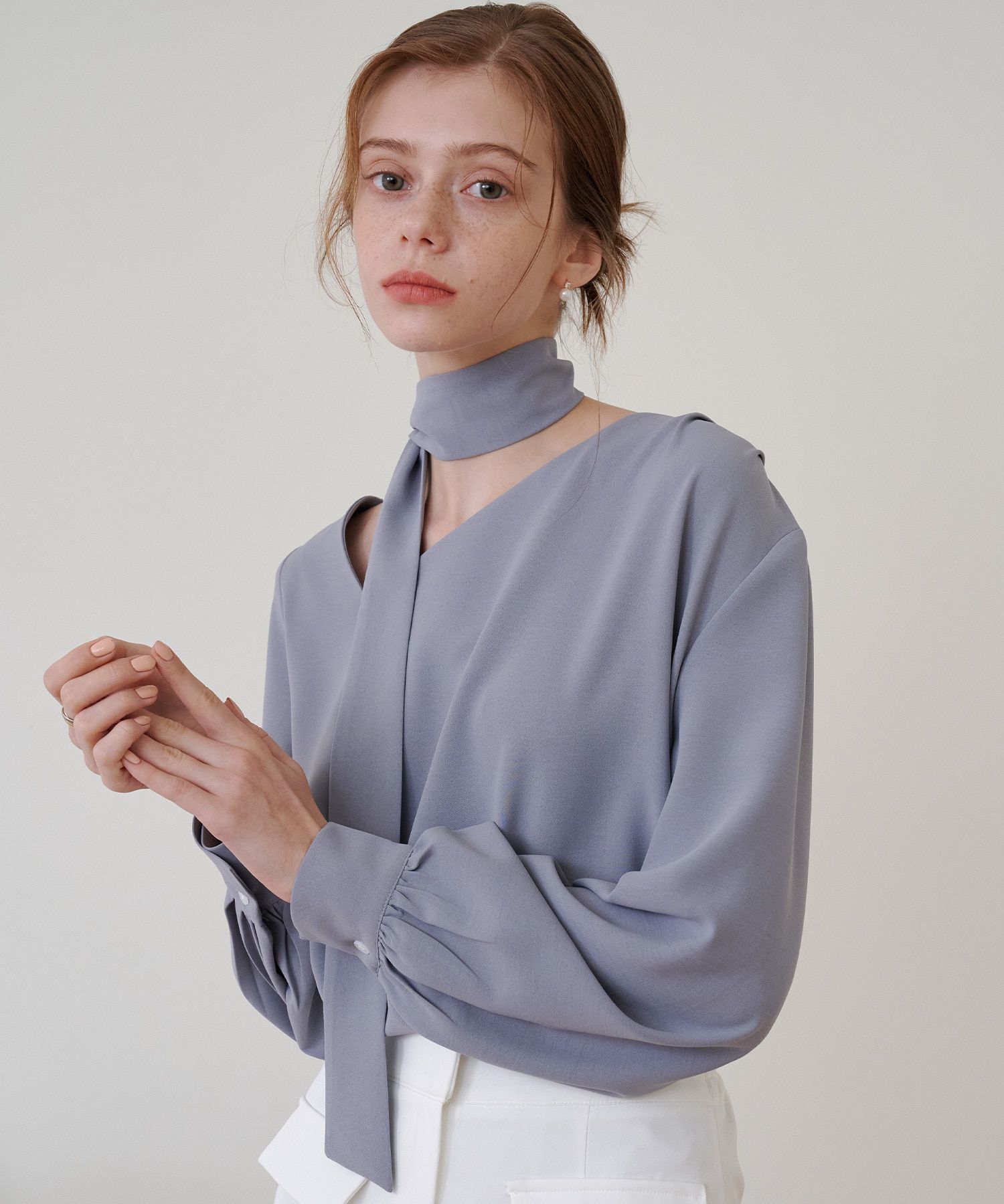 MUSINSA | BIBYSEOB Uncut chin scarf blouse ash blue [T41]