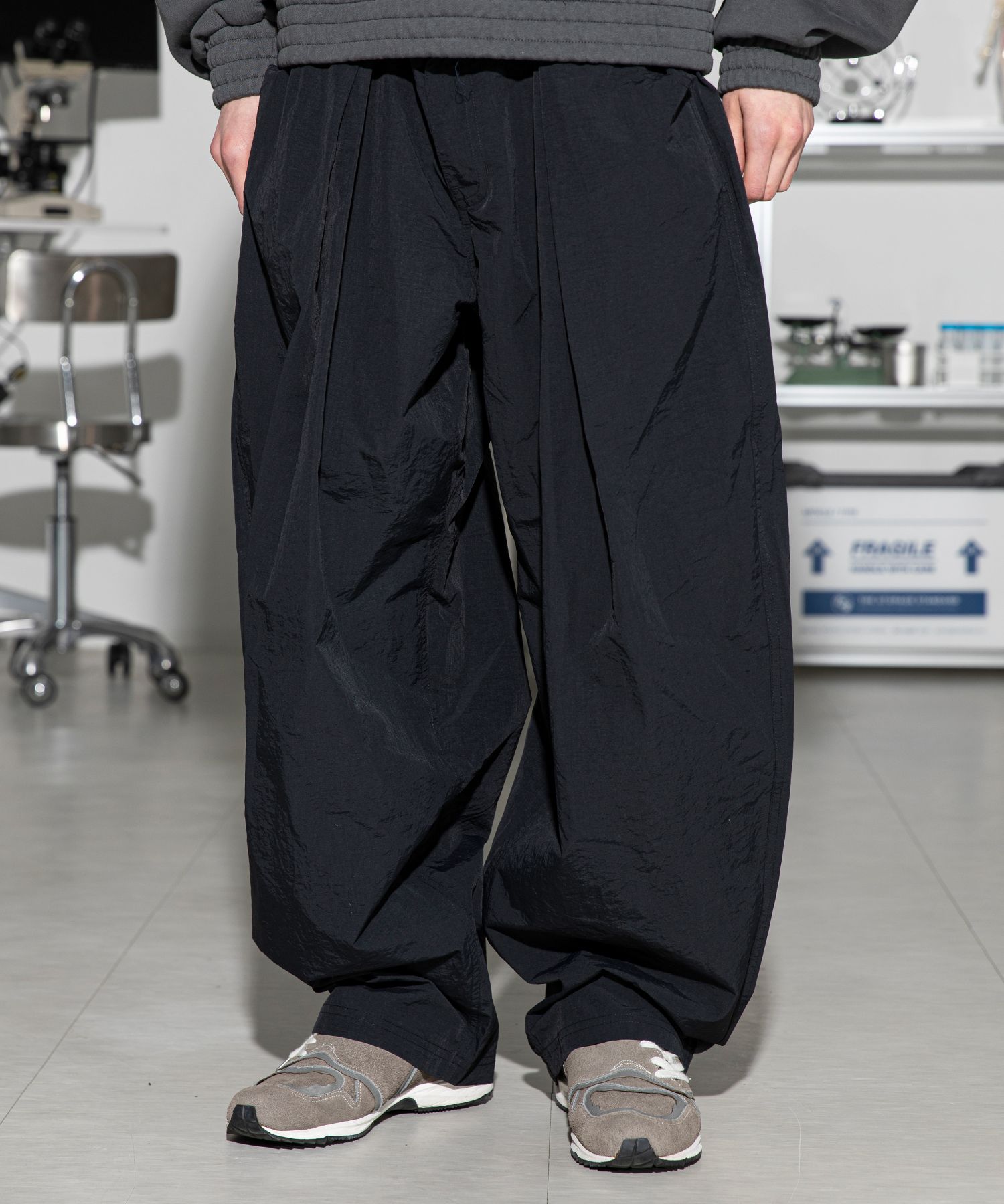 MUSINSA | GLACK GP073 Slay Balloon Nylon Pants (BLACK)