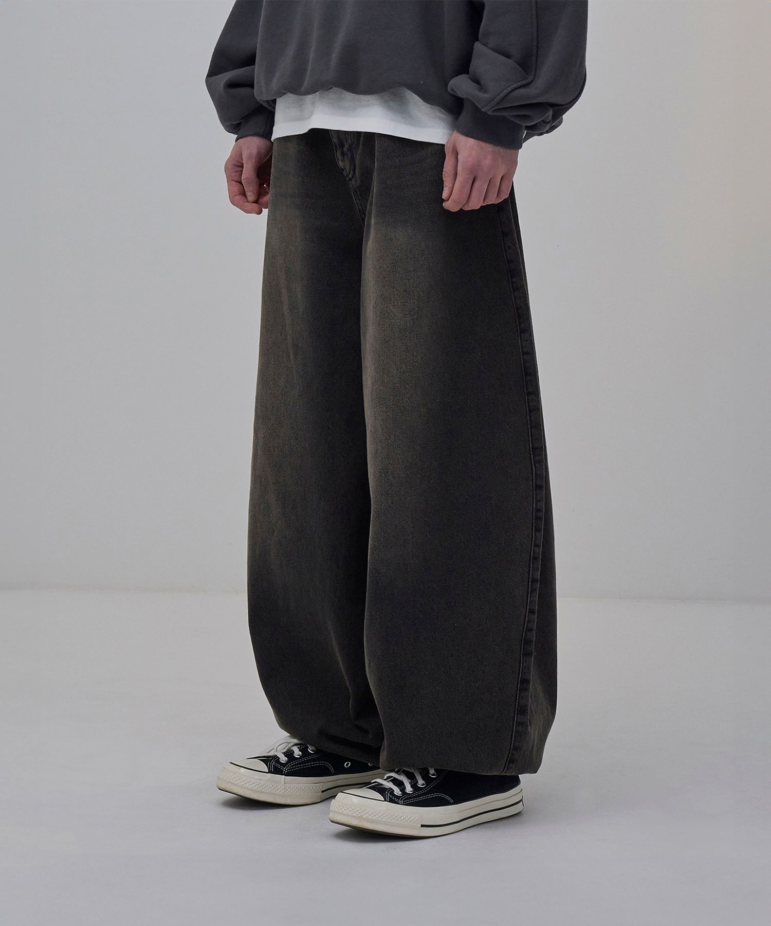 MUSINSA | STANDARDERROR 87-STAN047 Balloon fit washed wide denim pants ...