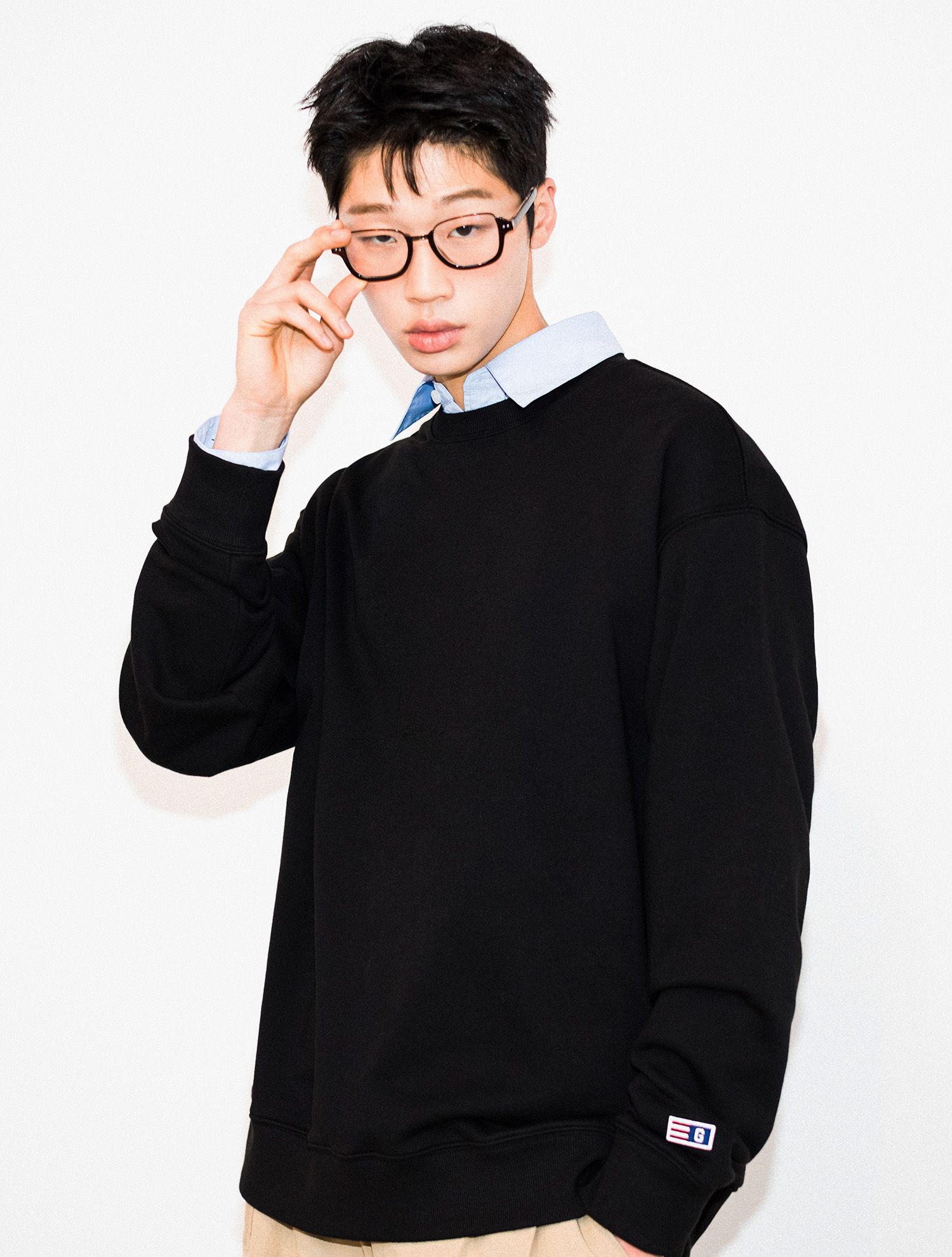 MUSINSA | GENERAL IDEA MAN Essential Cozy Sweatshirt [BLACK] / SBD1U51040