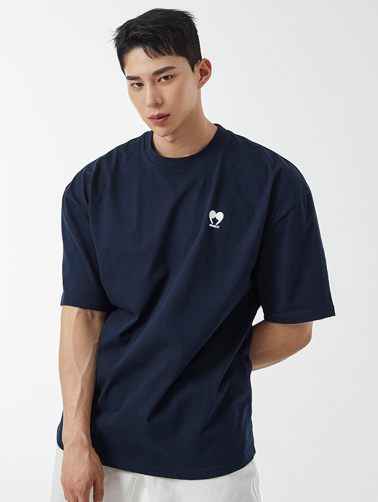 MUSINSA | NINEZ Heart comma Oversized fit short-sleeved T-shirt (Navy ...