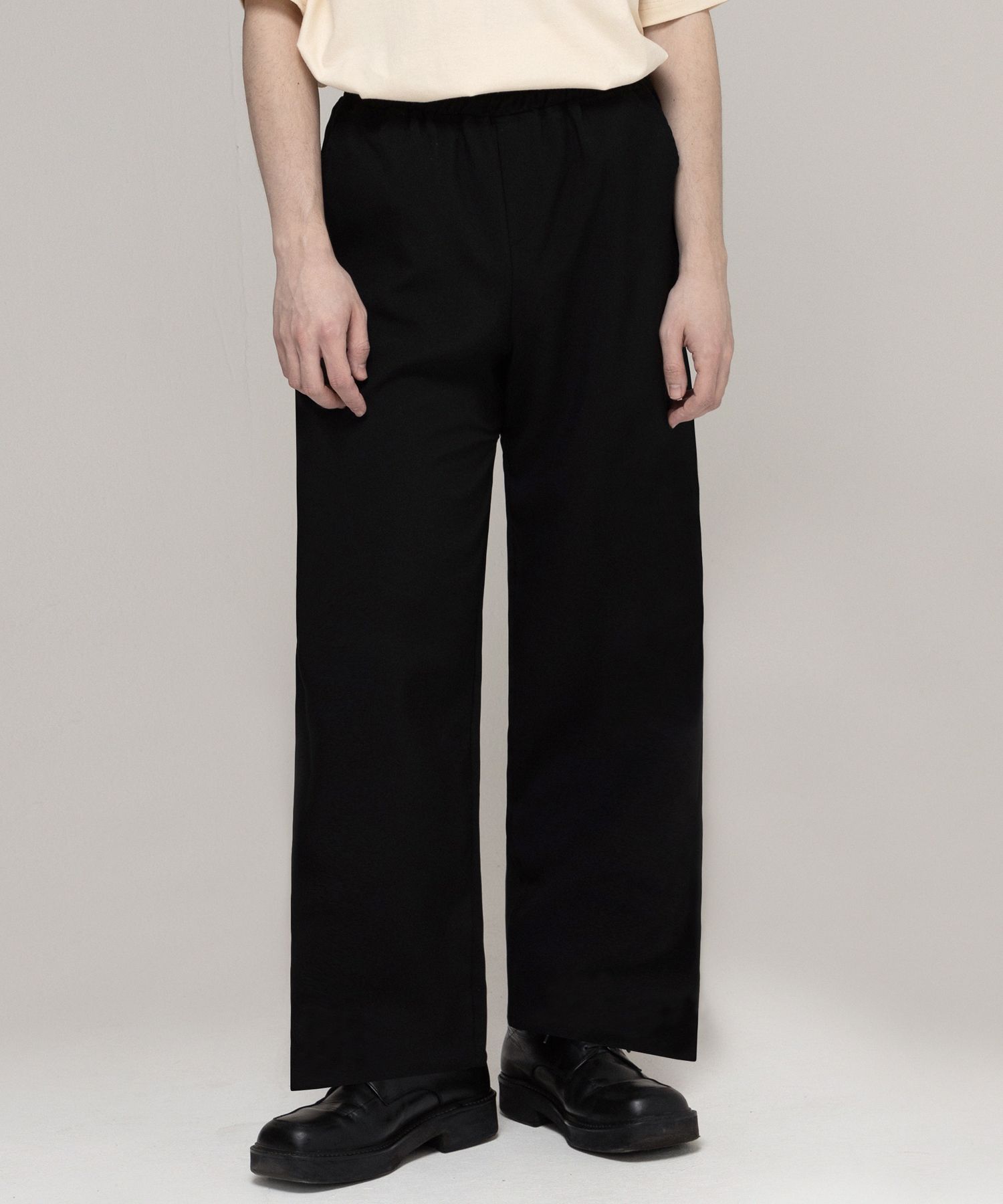 MUSINSA | GRAVER [UNISEX] Wide banding slacks